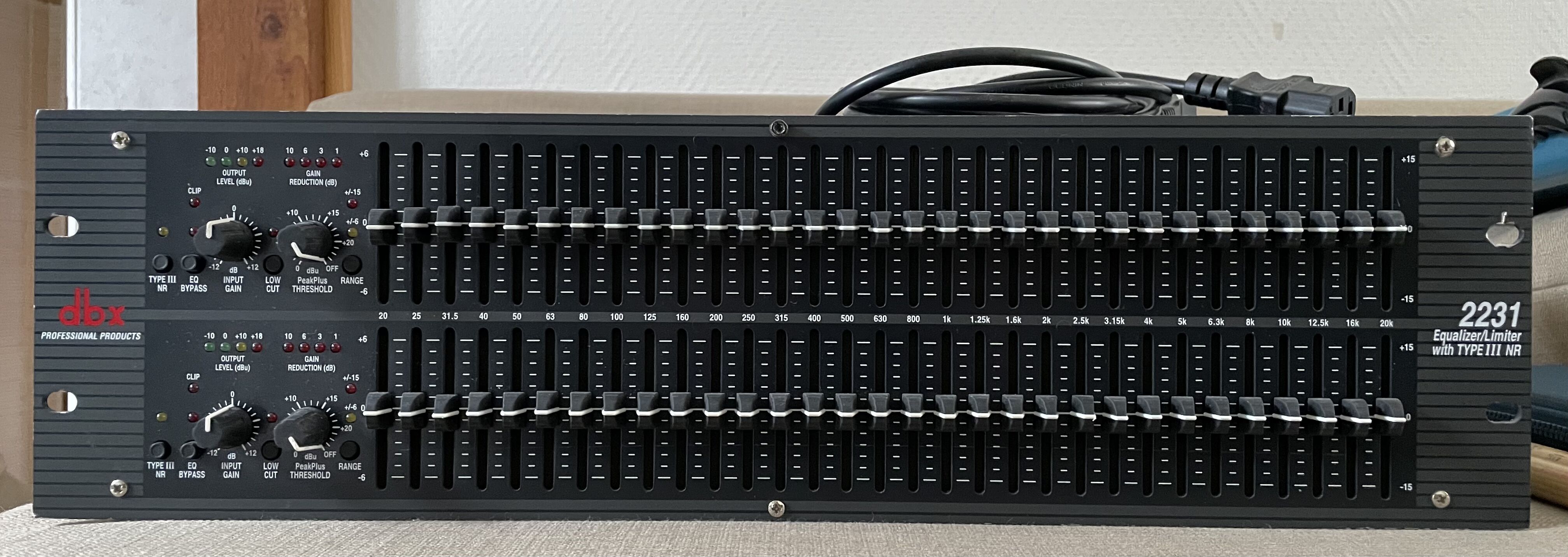 2231 - dbx 2231 - Audiofanzine