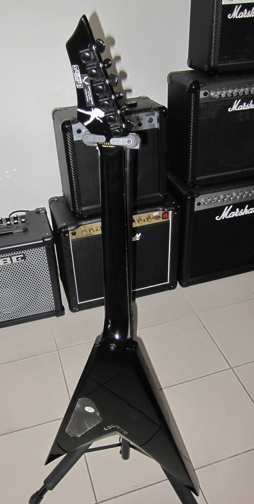 Dave Mustaine VMNT - Classic Black Dean Guitars - Audiofanzine