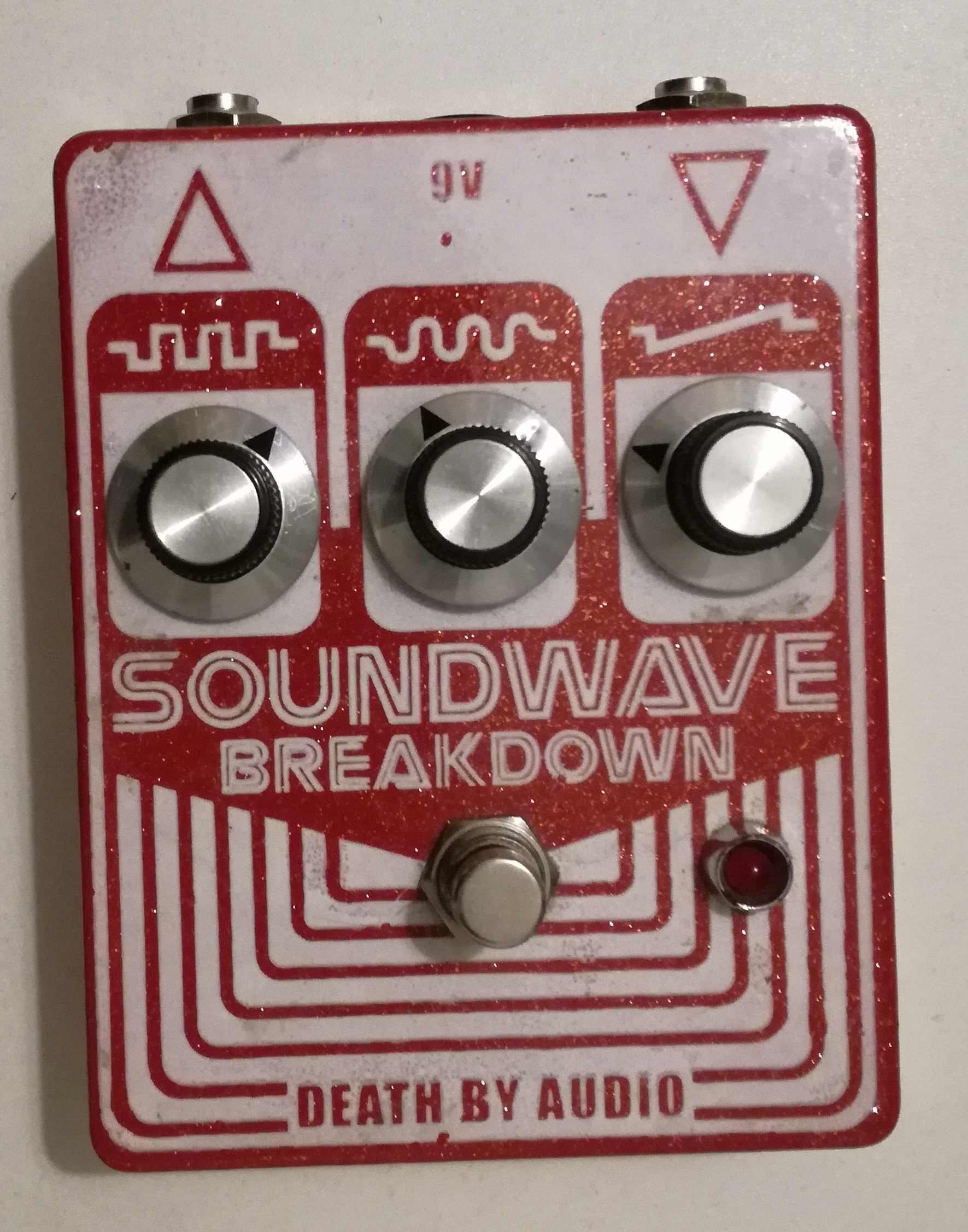 Soundwave Breakdown - Death By Audio Soundwave Breakdown - Audiofanzine