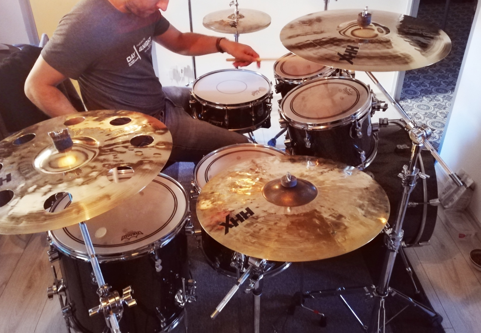 BATTERIE COMPLETE - Deep Drums Batterie complete - Audiofanzine