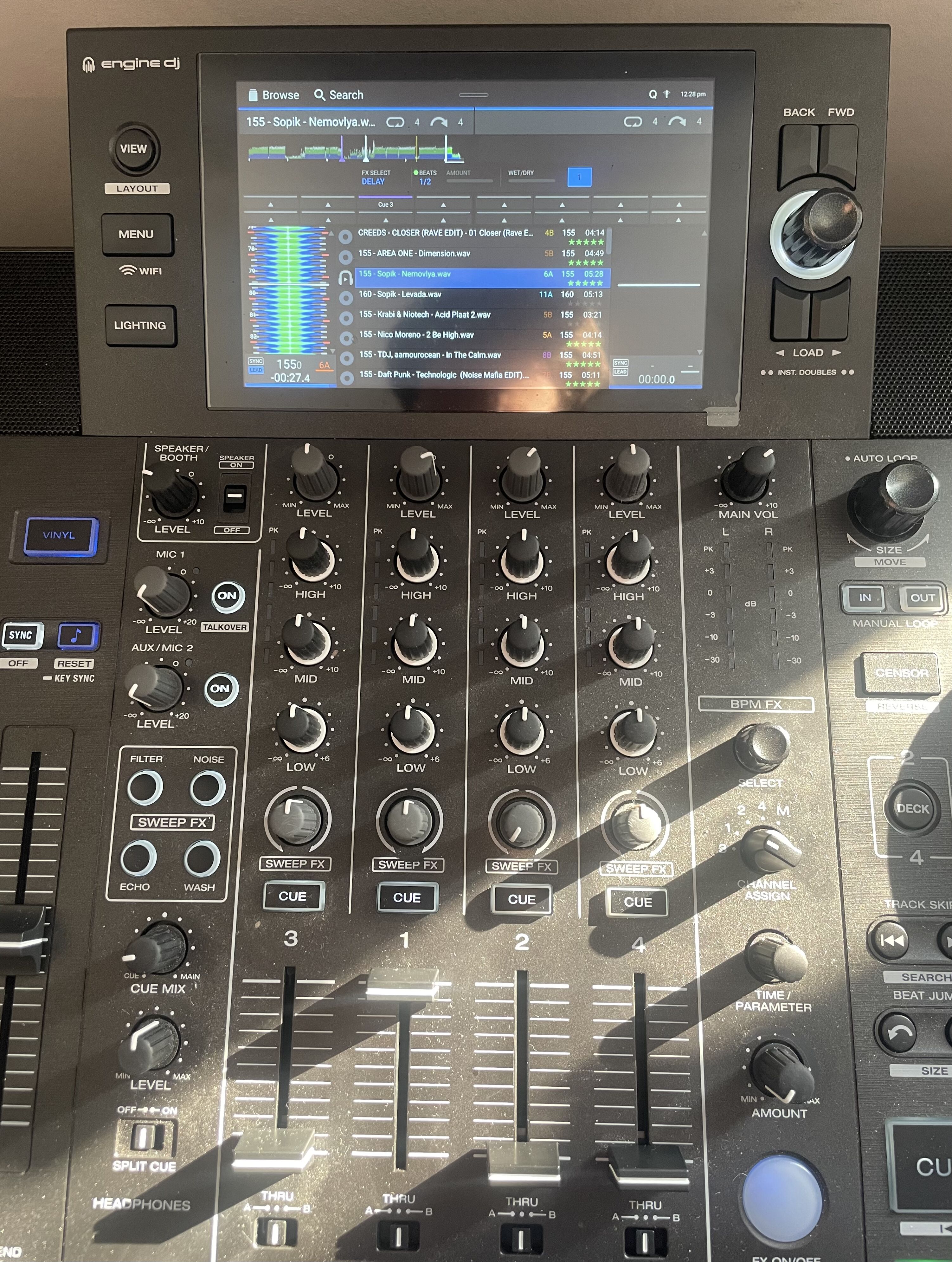 Denon DJ SC Live 4 (sous garantie) + housse (Centre) - Audiofanzine