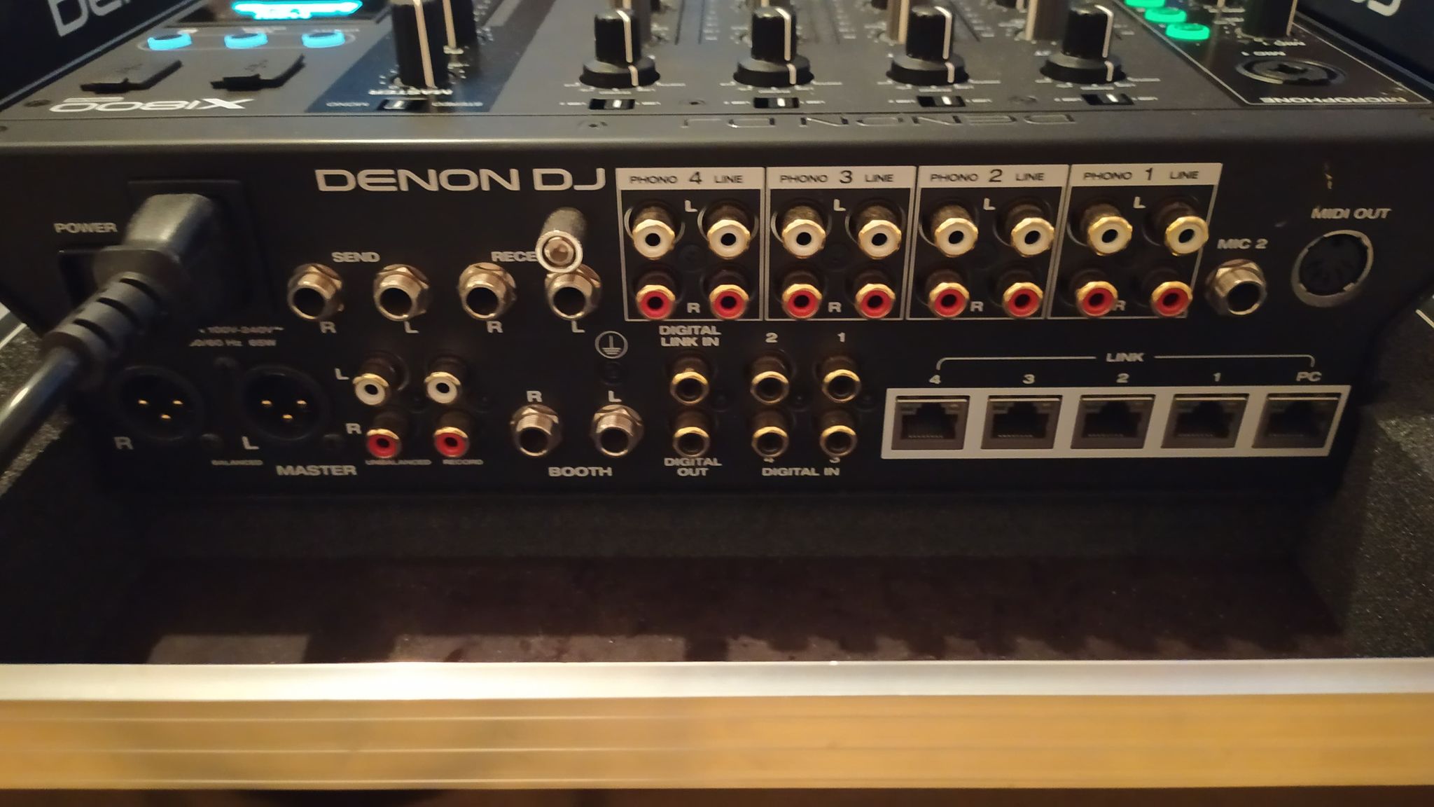 X1800 Prime - Denon DJ X1800 Prime - Audiofanzine