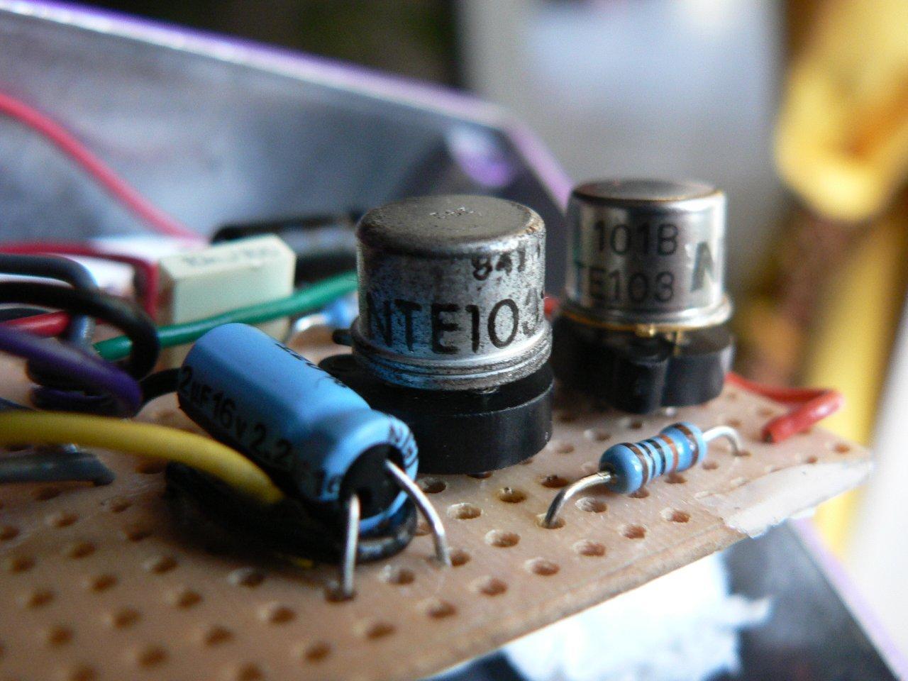 Photo Diaz Musical Products Texas Square Face Fuzz : Diaz Musical ...