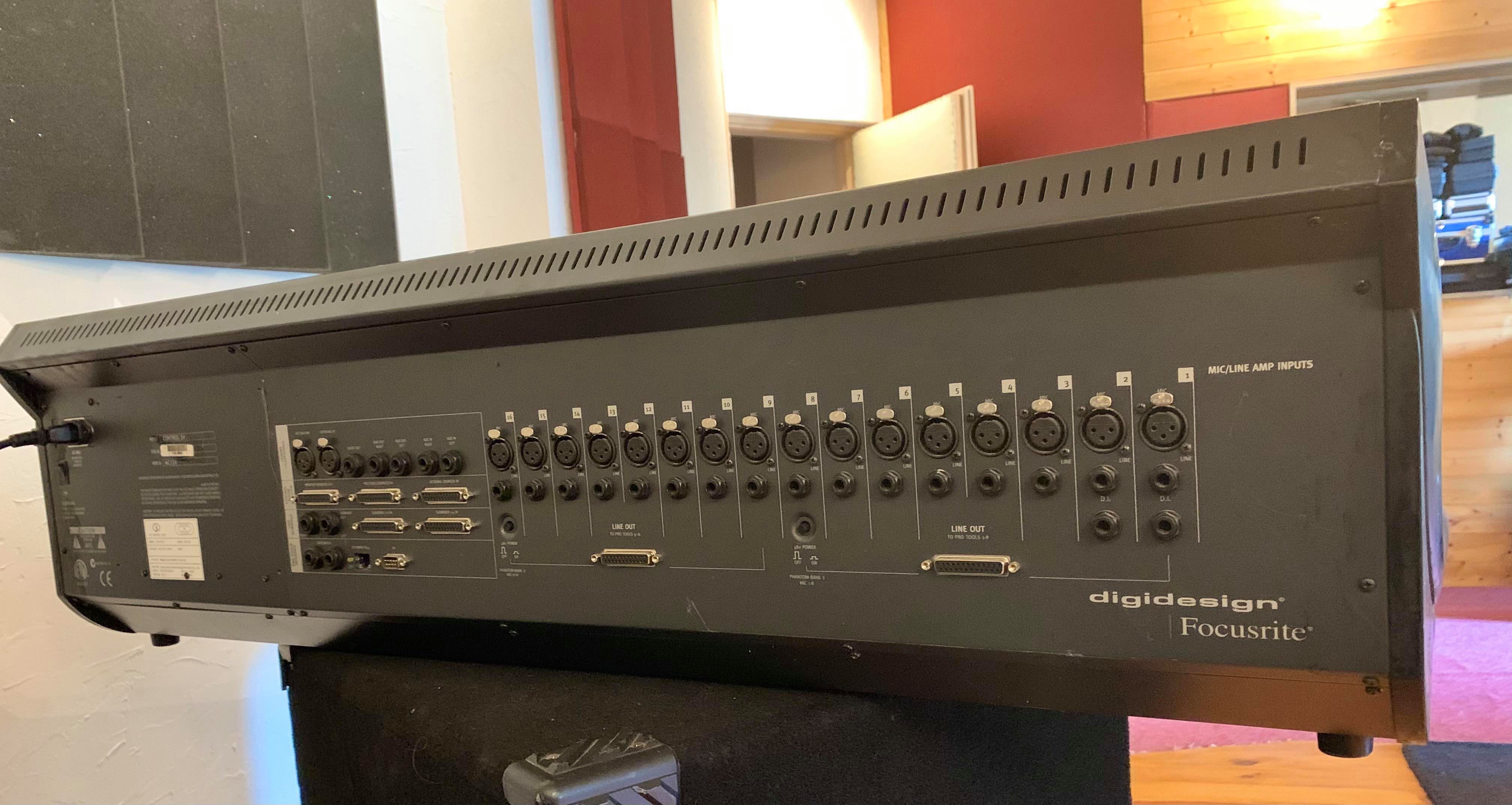 C24 - Digidesign C24 - Audiofanzine