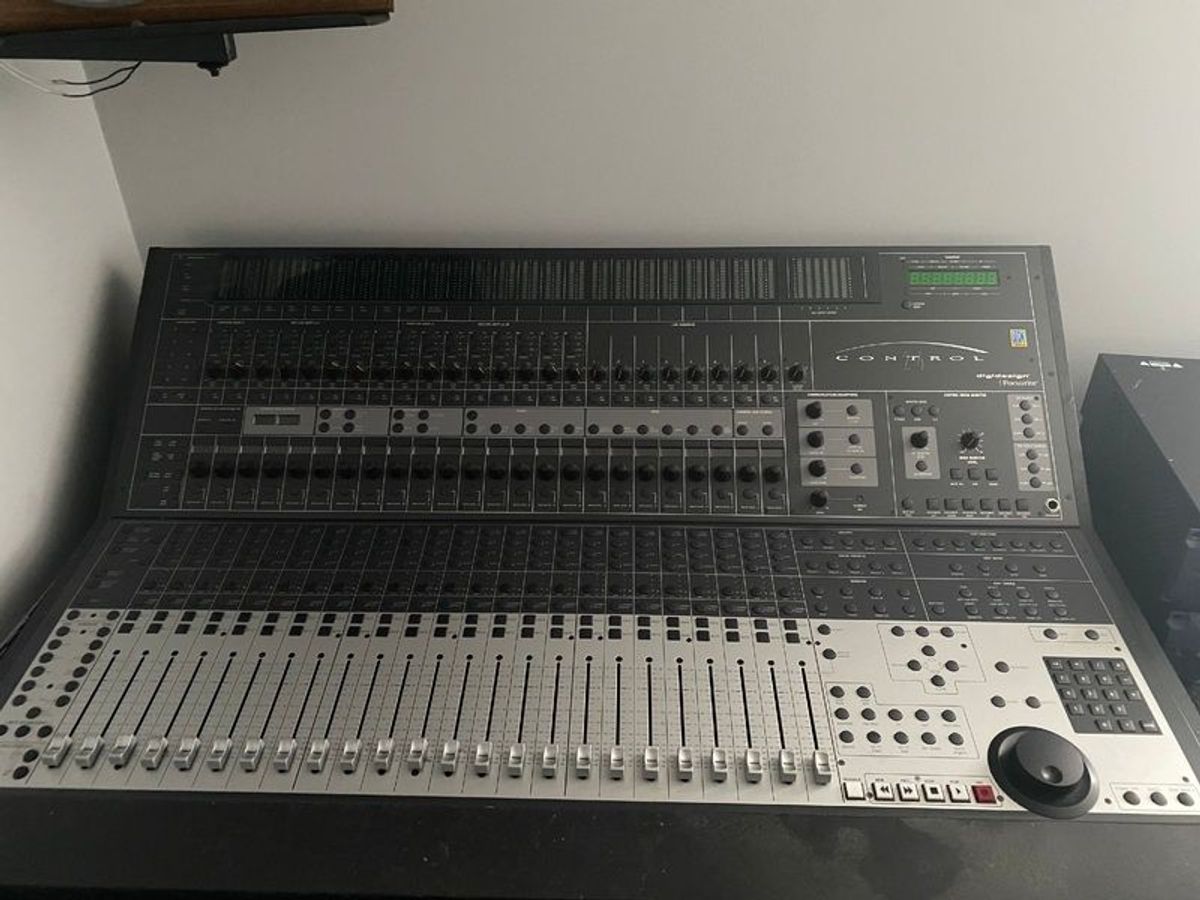 Control 24 - Digidesign Control 24 - Audiofanzine