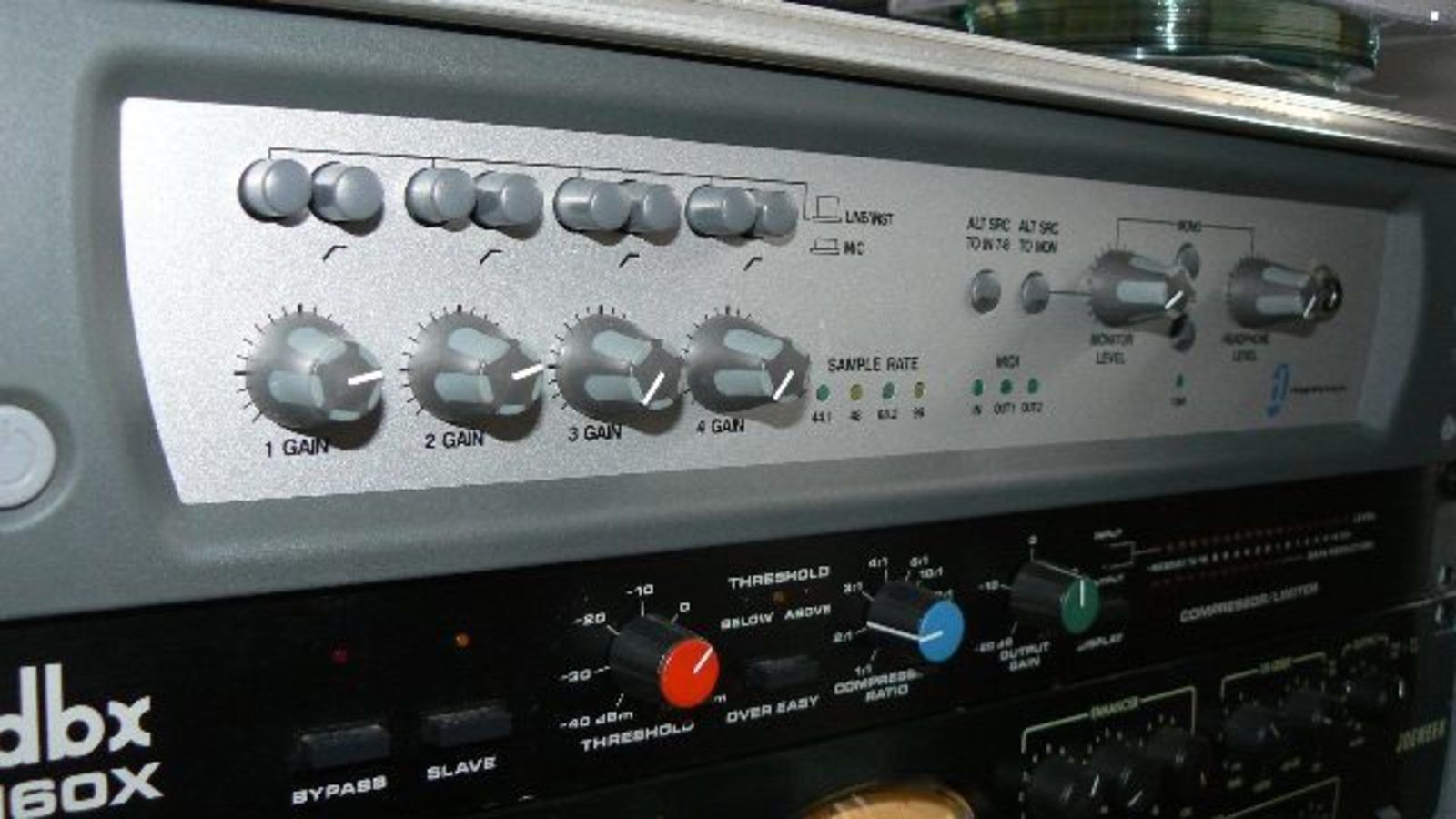 Digidesign Digi 002 Rack image (#21378) - Audiofanzine