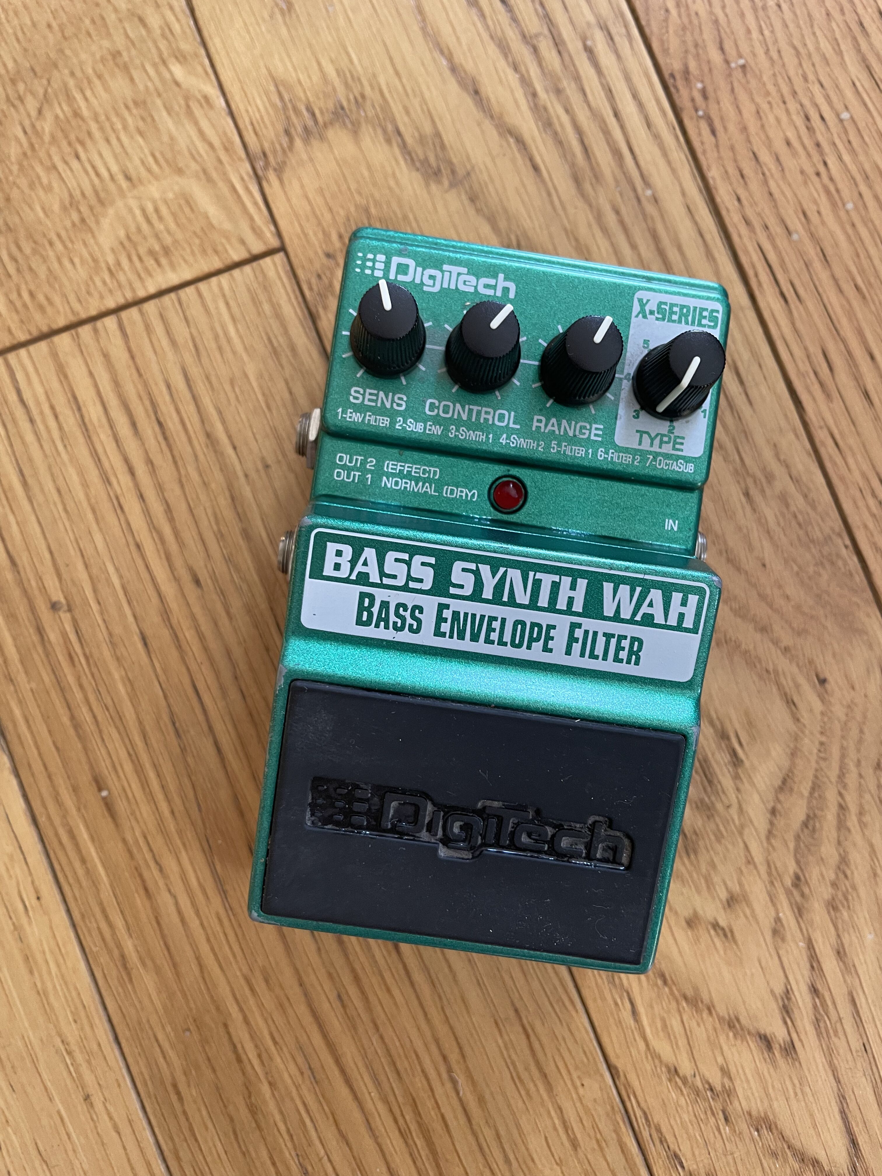 Bass Synth Wah - DigiTech Bass Synth Wah - Audiofanzine