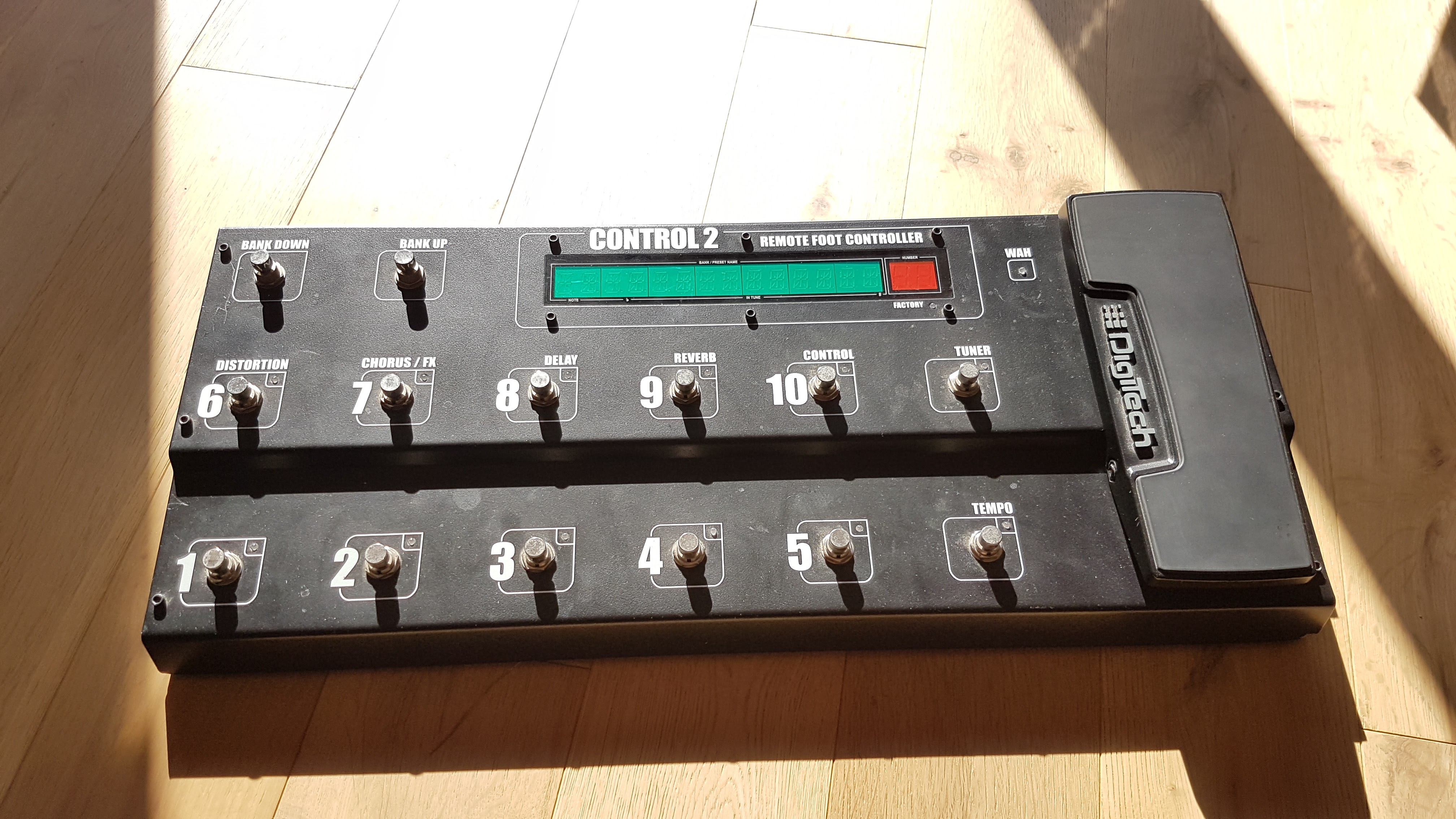 CONTROL 2 - DigiTech Control 2 - Audiofanzine