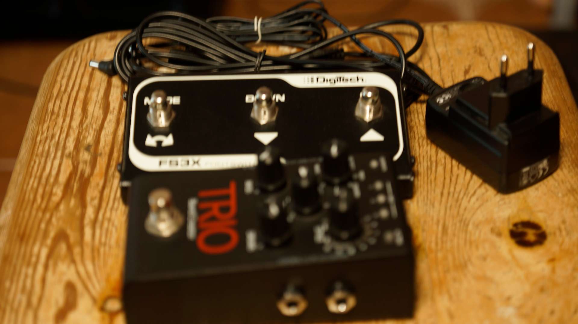 FS3X Footswitch - DigiTech FS3X Footswitch - Audiofanzine