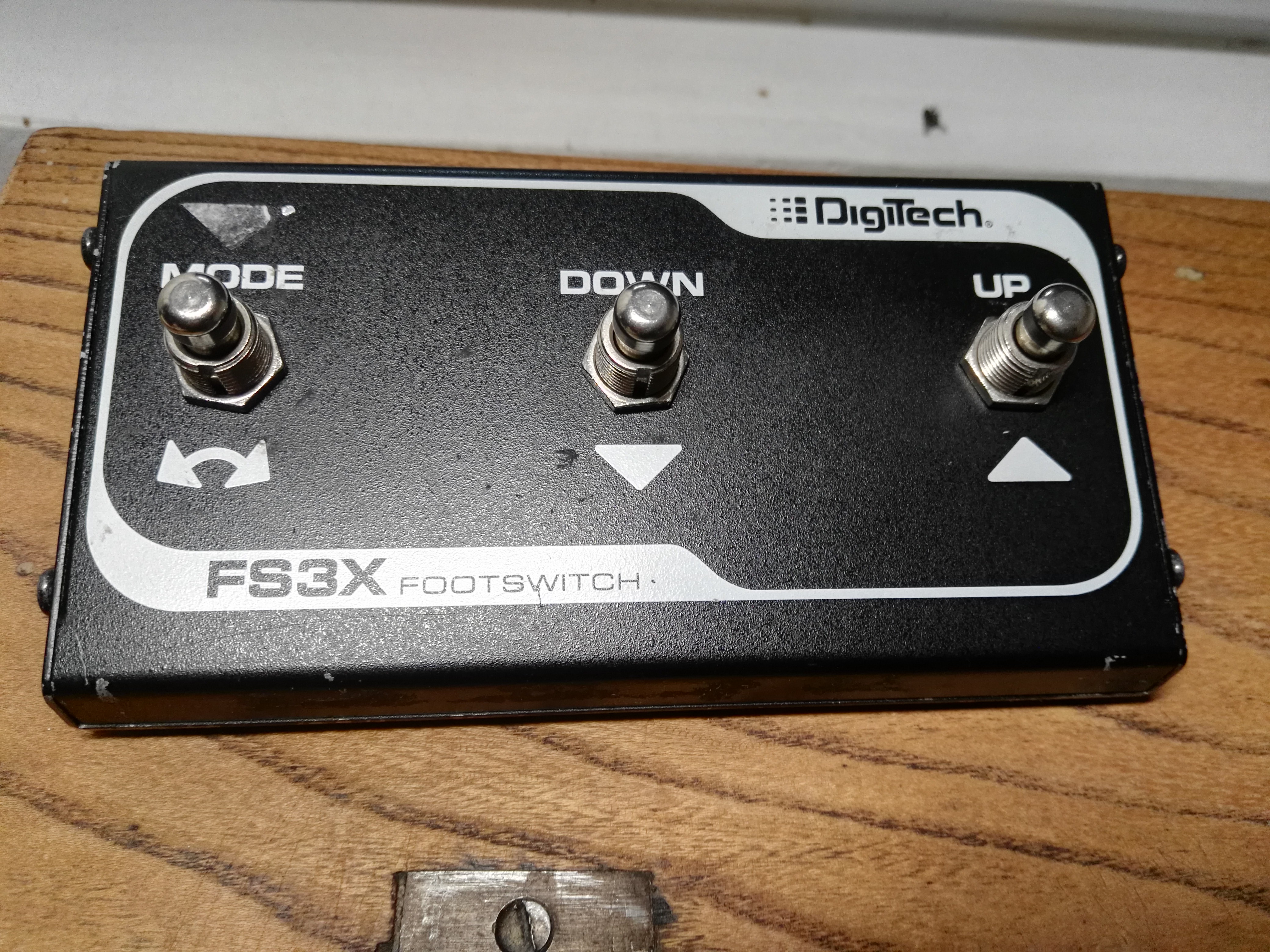 FS3X Footswitch - DigiTech FS3X Footswitch - Audiofanzine