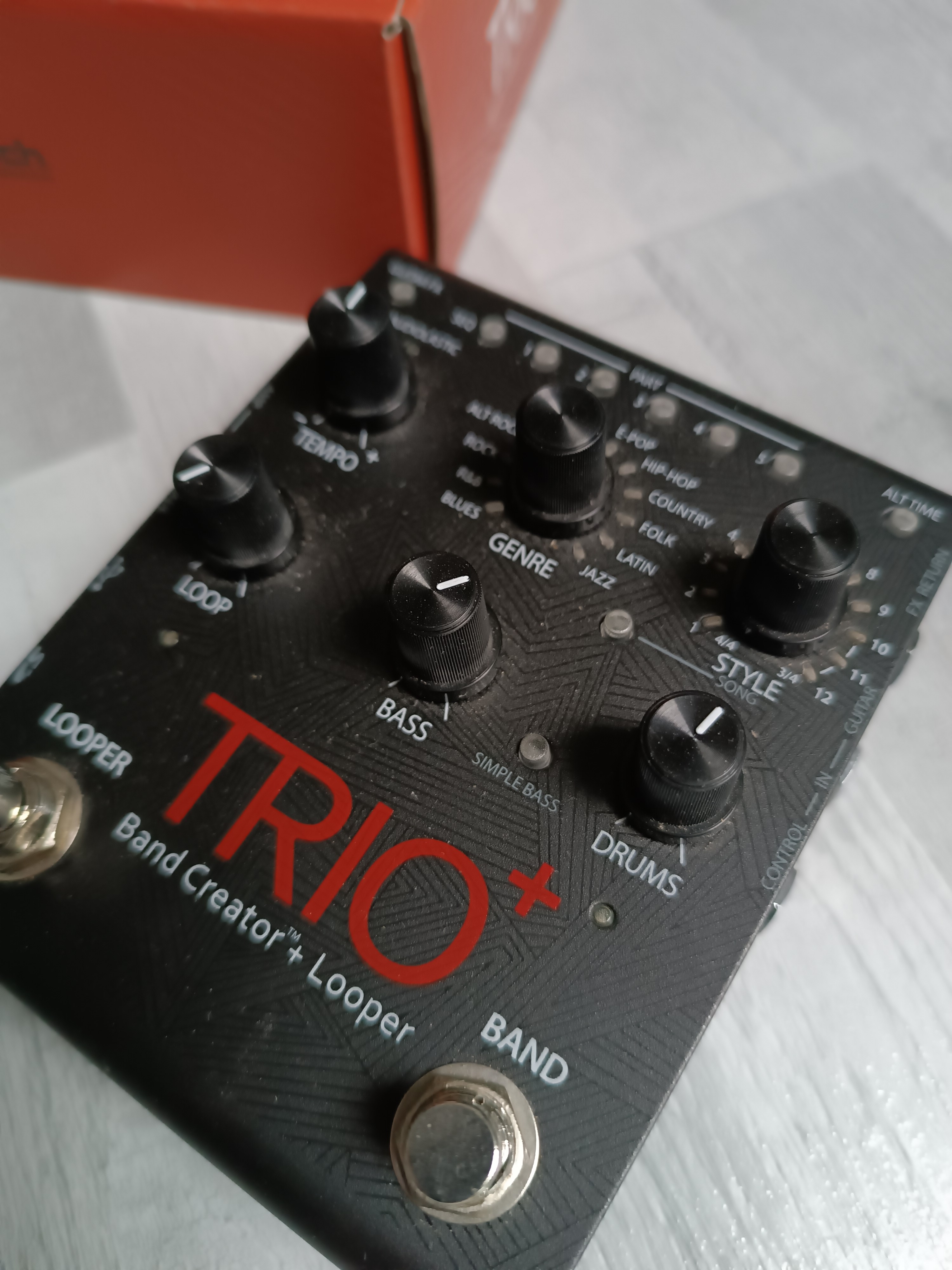 Trio+ Band Creator + Looper DigiTech - Audiofanzine