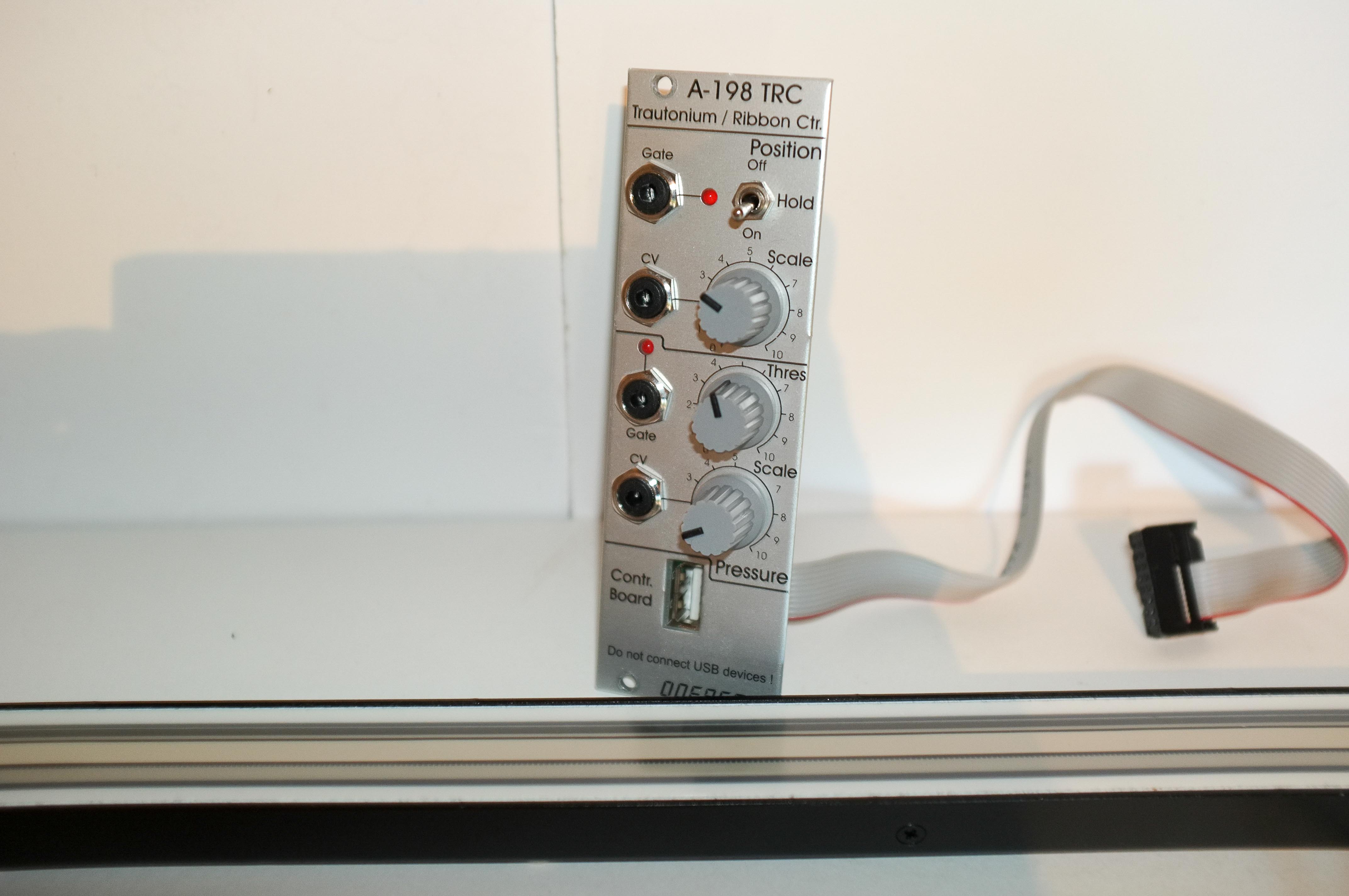 A-198 Trautonium Manual / Ribbon Controller Doepfer - Audiofanzine