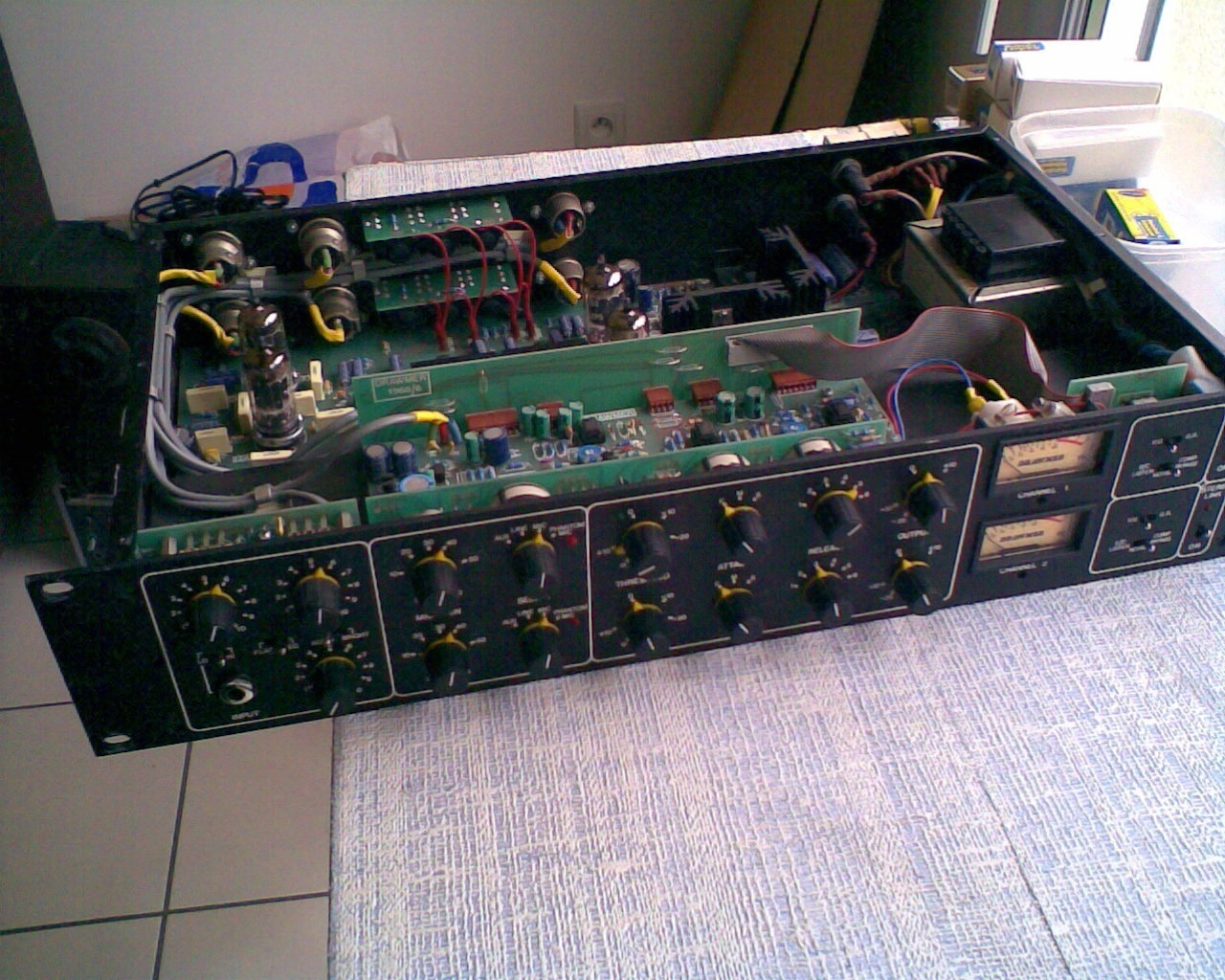 This is the helmet for the new F-35 Airplane (UK Pilot) : pics