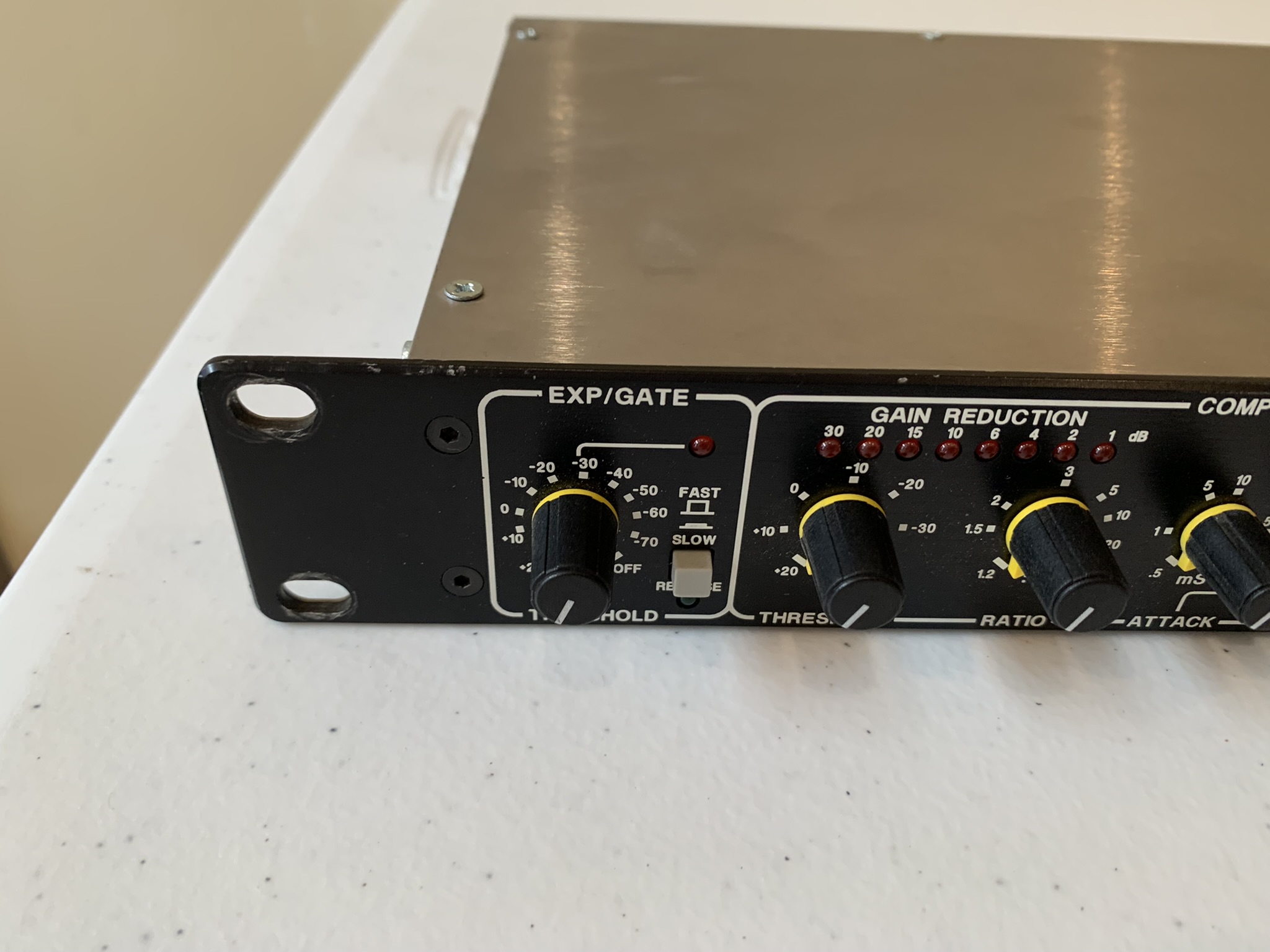 DL241 Auto Compressor - Drawmer DL241 Auto Compressor - Audiofanzine
