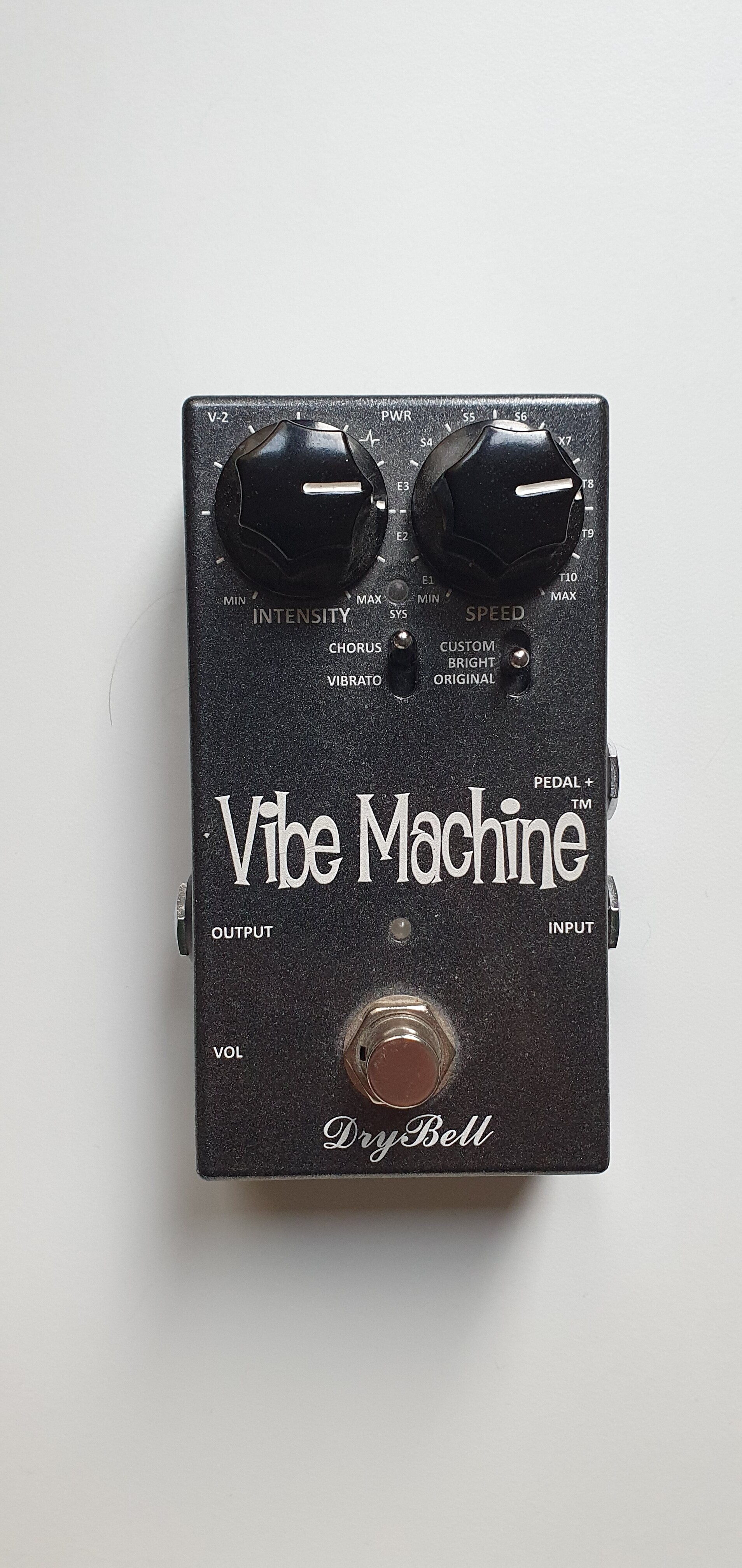 Vibe Machine V-2 - DryBell Vibe Machine V-2 - Audiofanzine