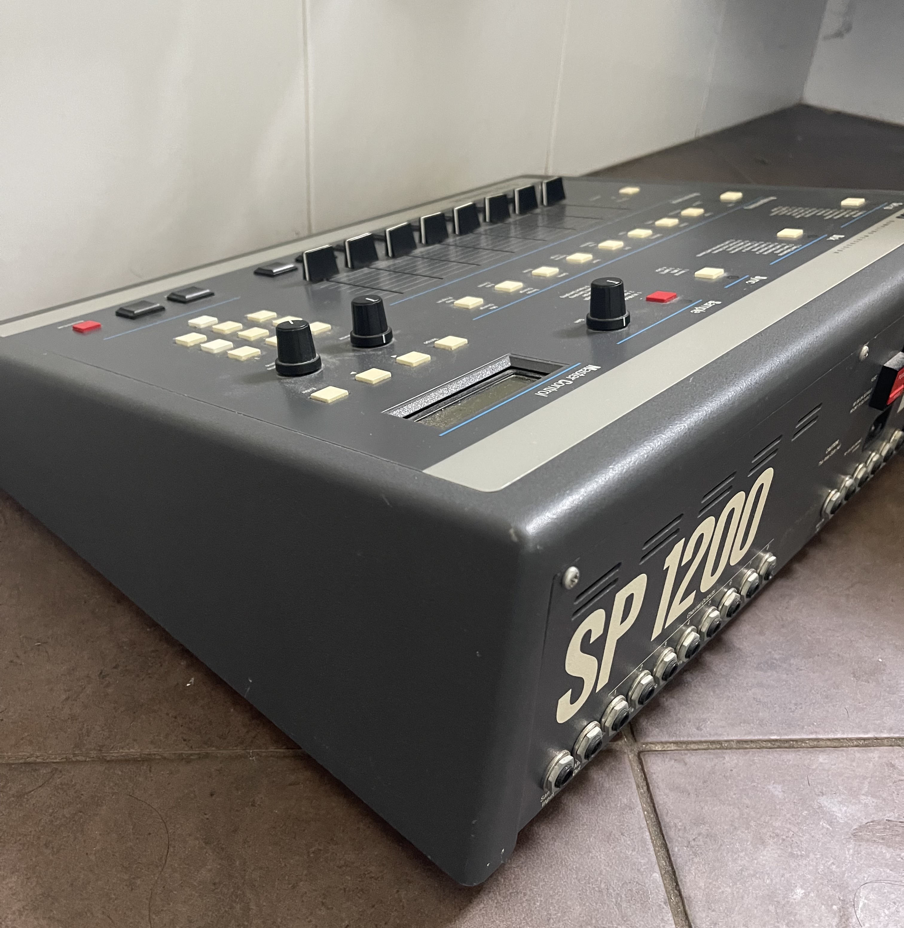 SP-1200 - E-MU SP-1200 - Audiofanzine
