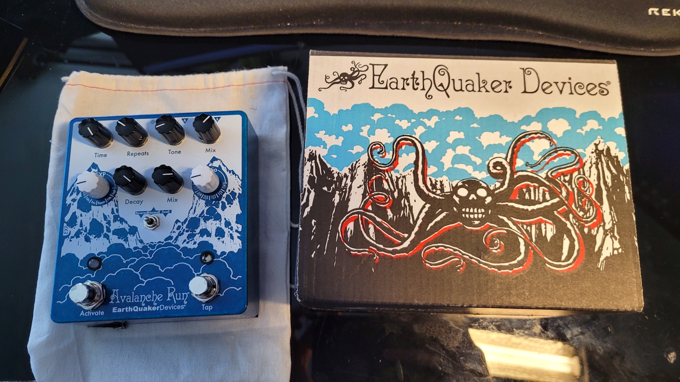 Avalanche Run V2 - EarthQuaker Devices Avalanche Run V2 - Audiofanzine