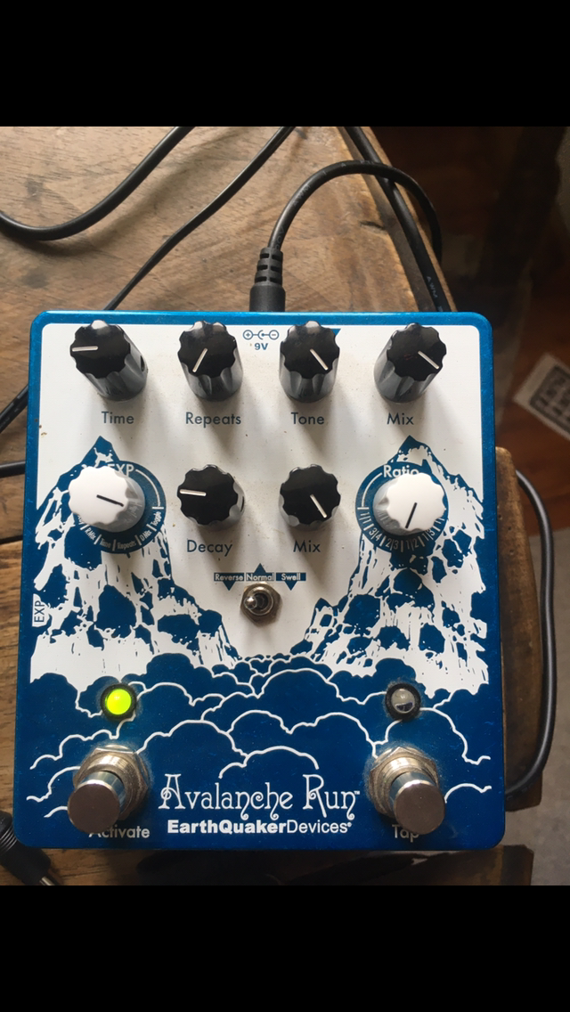 Avalanche Run V2 - EarthQuaker Devices Avalanche Run V2 - Audiofanzine
