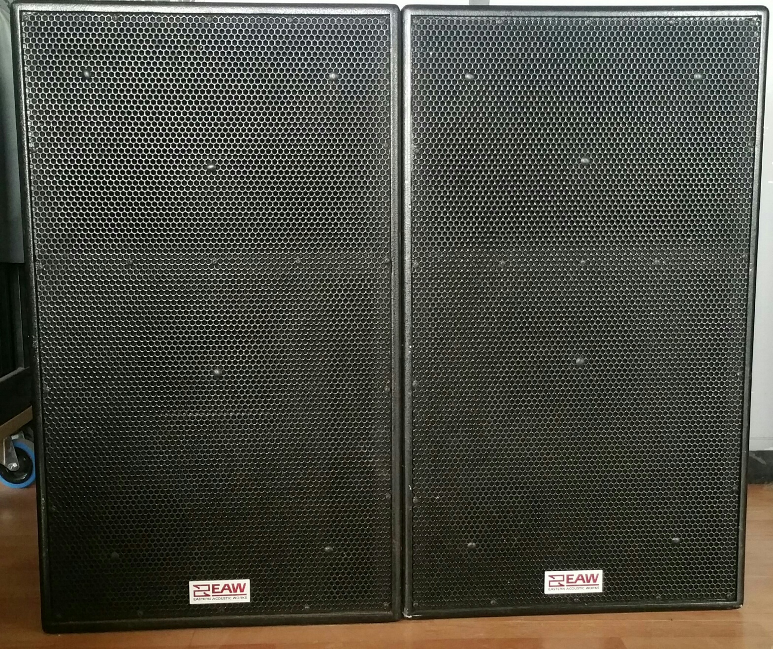 KF600I - EAW KF600I - Audiofanzine