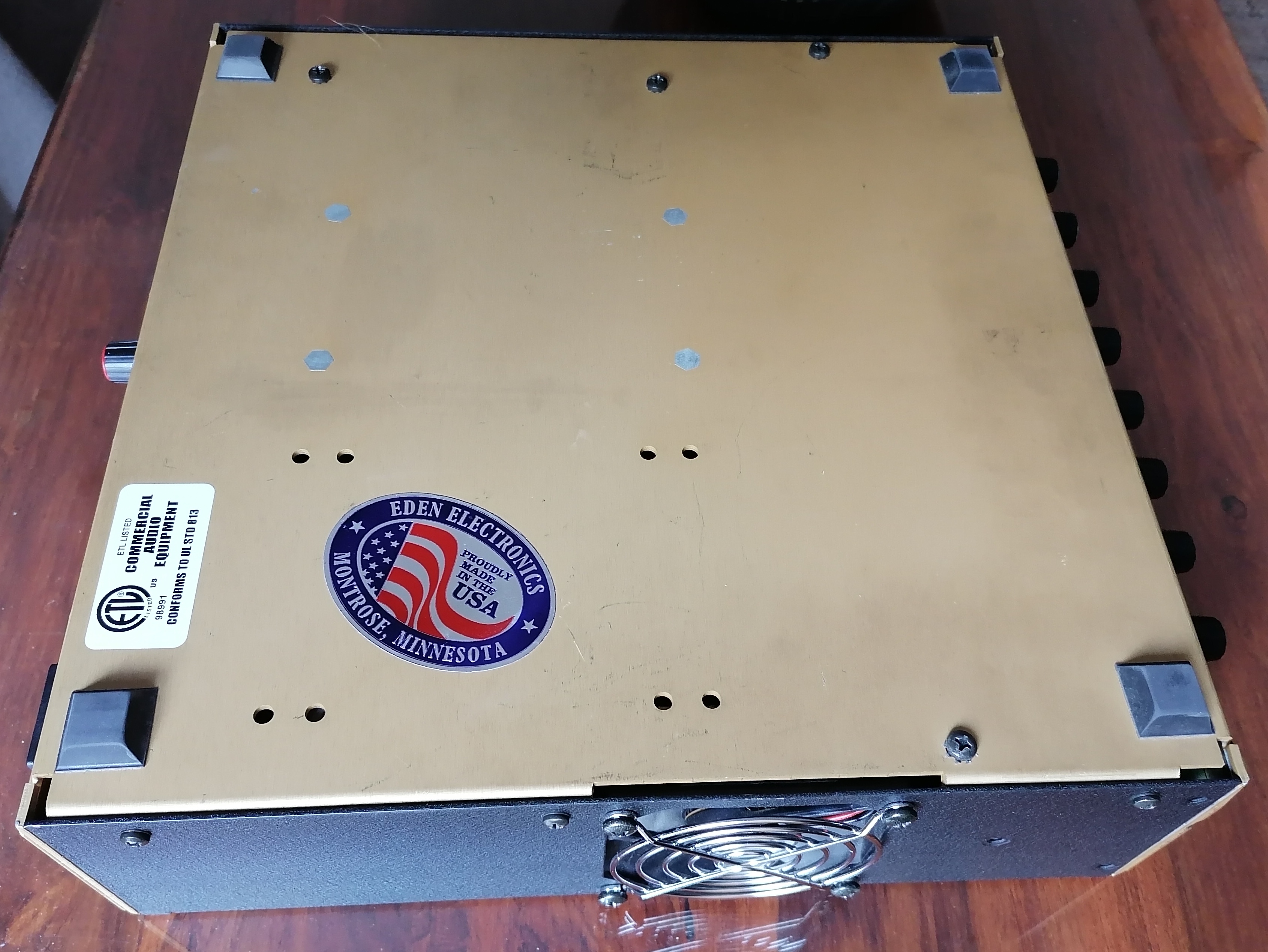 WT-400 Traveler Plus - Eden Amplification WT-400 Traveler Plus ...