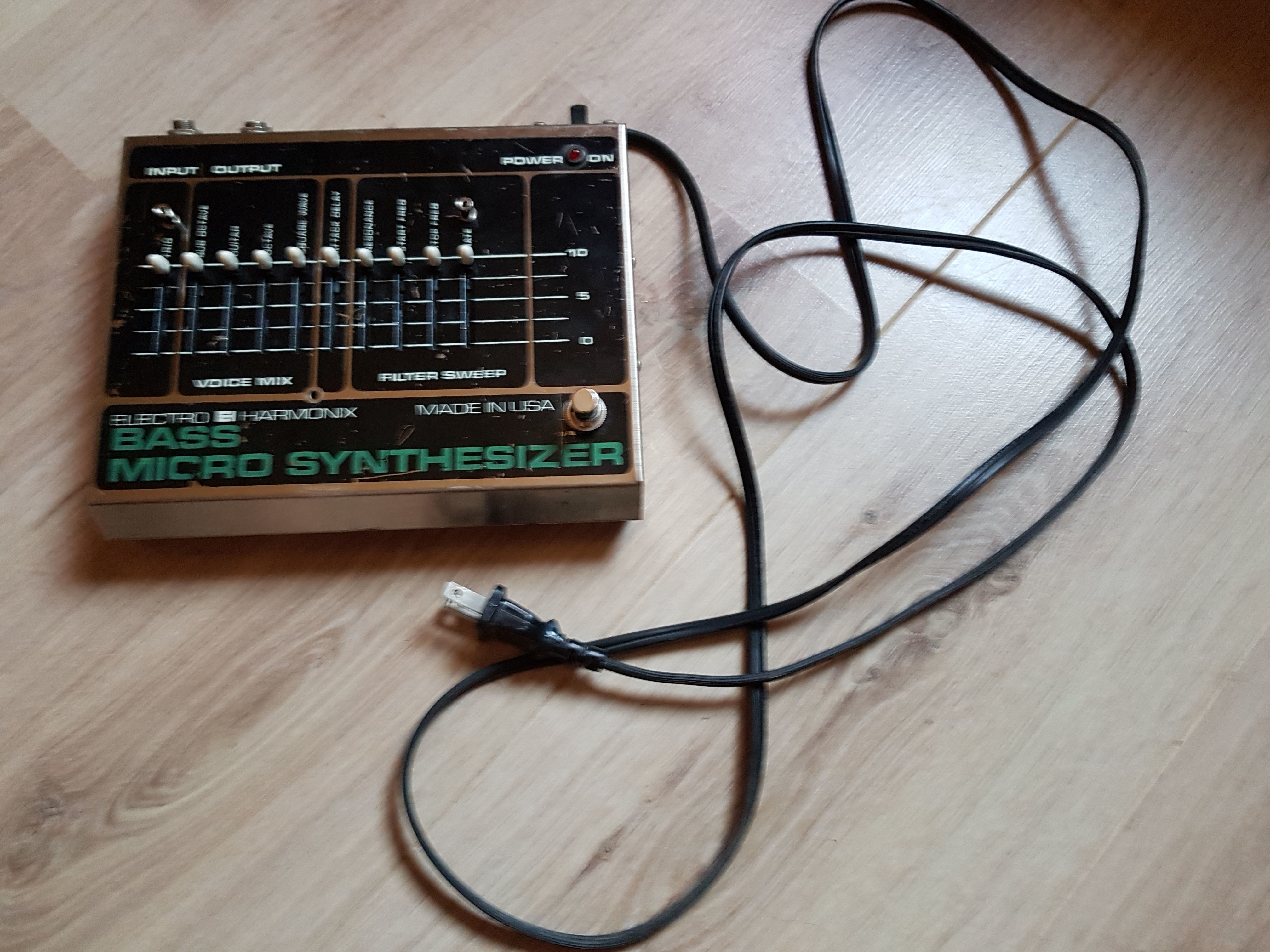 Bass Micro Synthesizer (Original) Electro-Harmonix - Audiofanzine