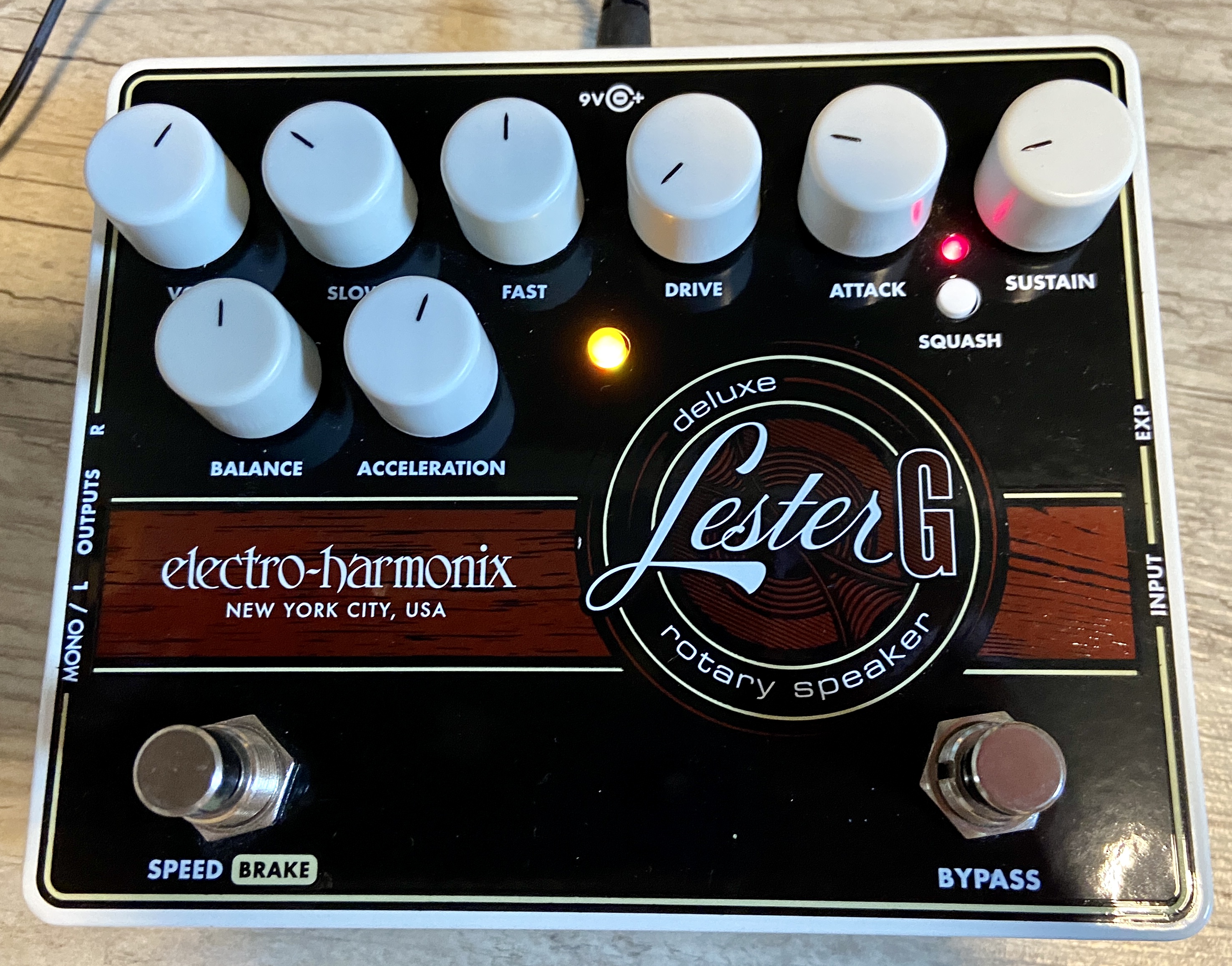 Lester G - Electro-Harmonix Lester G - Audiofanzine