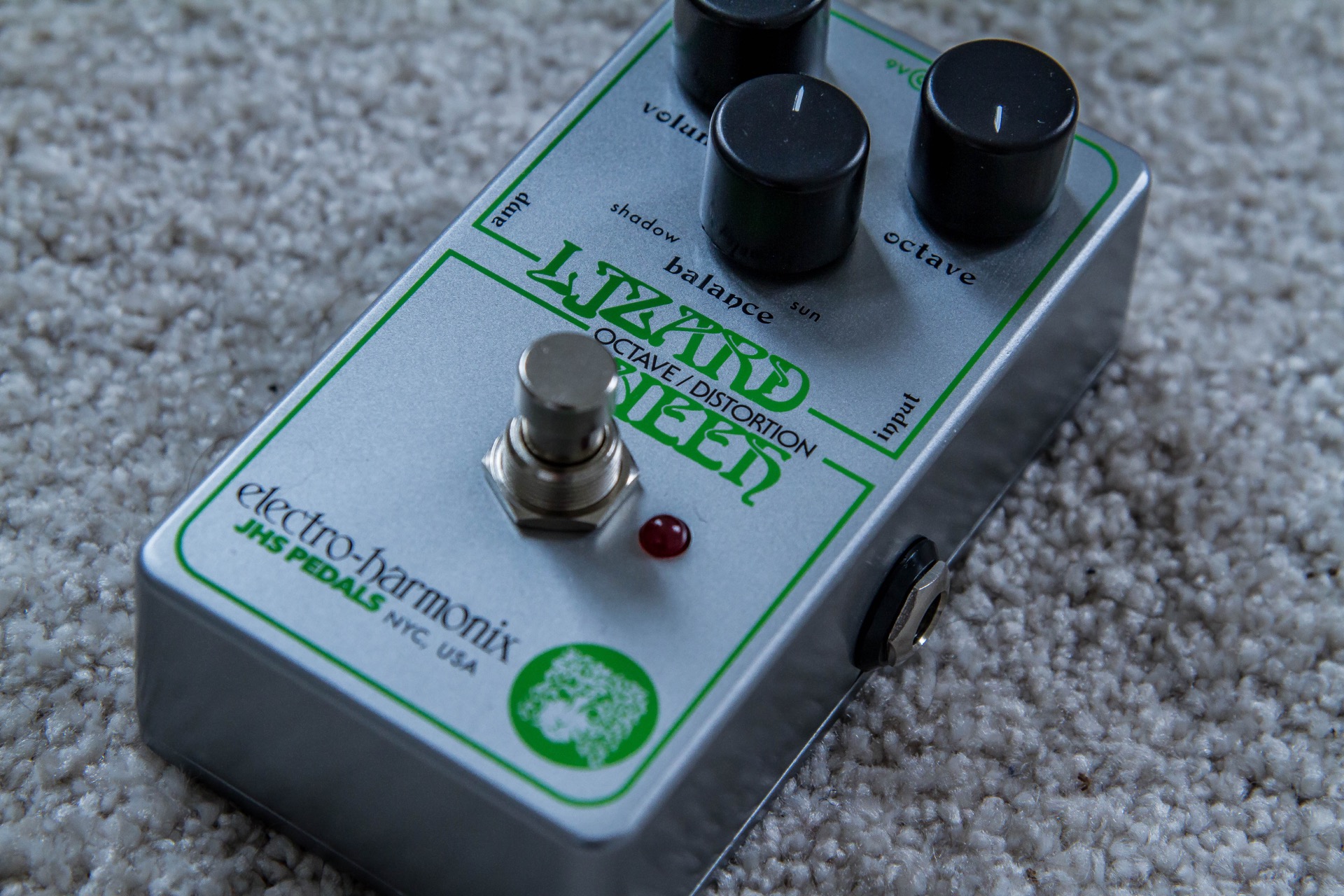 Lizard Queen - Electro-Harmonix Lizard Queen - Audiofanzine