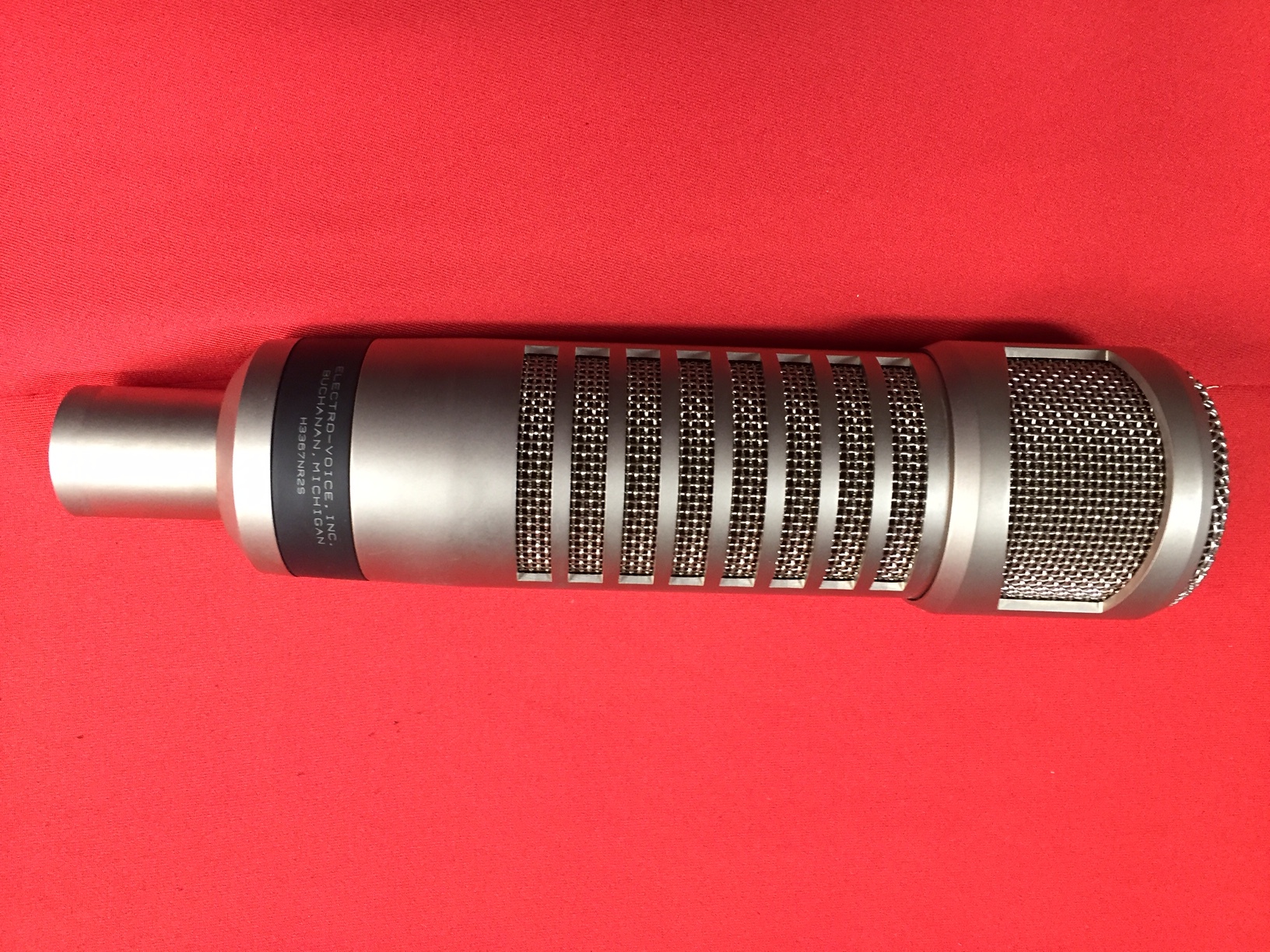 RE27N/D - Electro-Voice RE27N/D - Audiofanzine