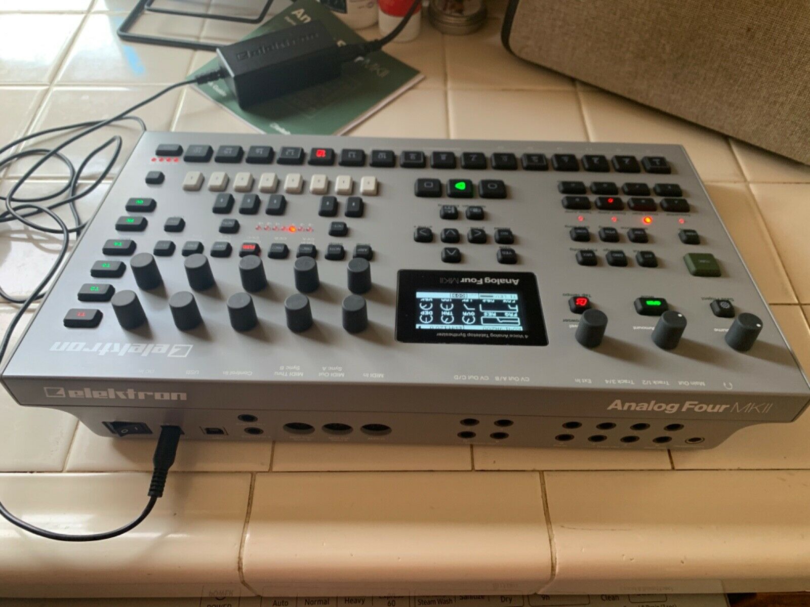 Analog Four MKII - Elektron Analog Four MKII - Audiofanzine