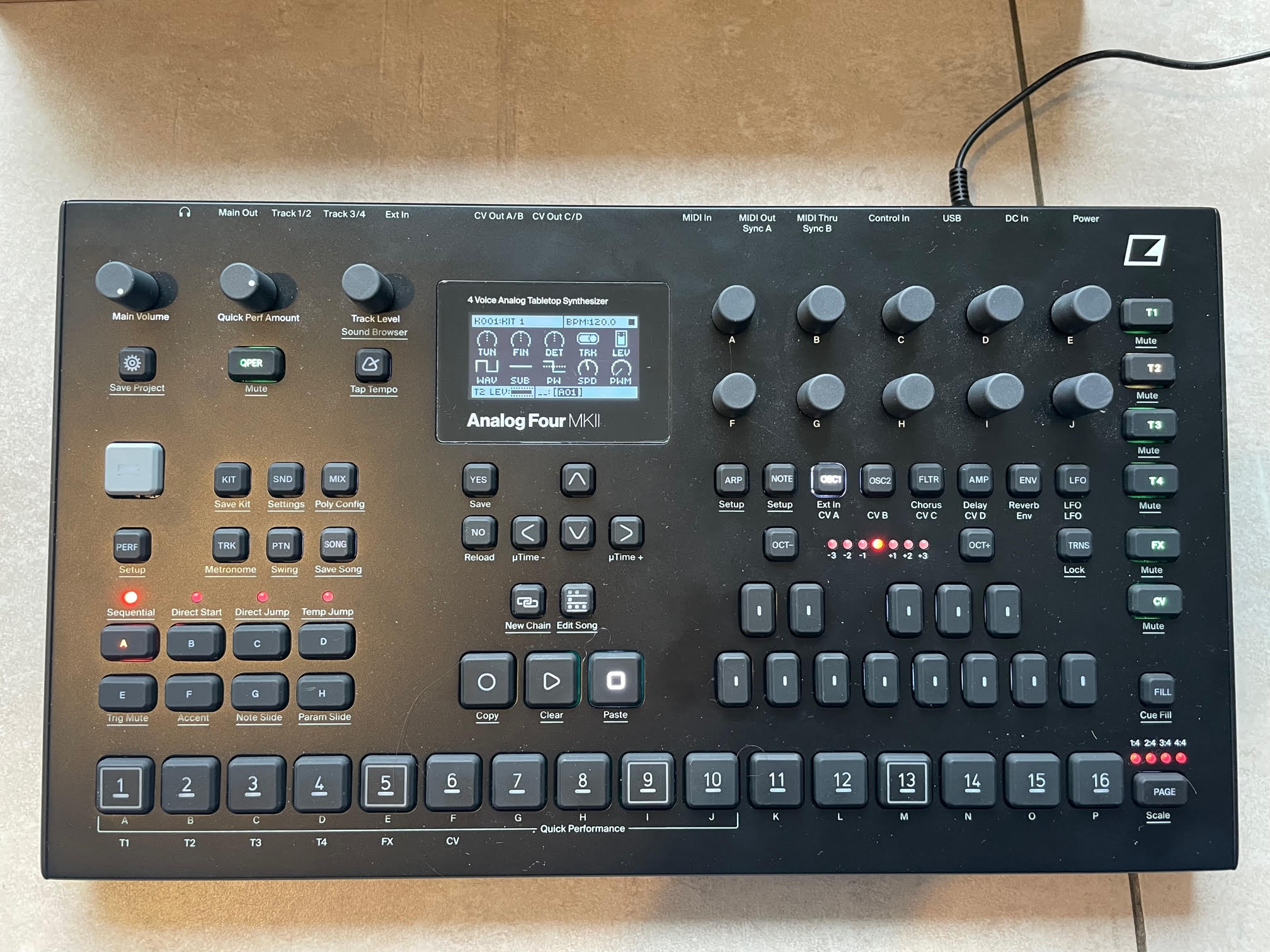 Analog Four MKII - Elektron Analog Four MKII - Audiofanzine