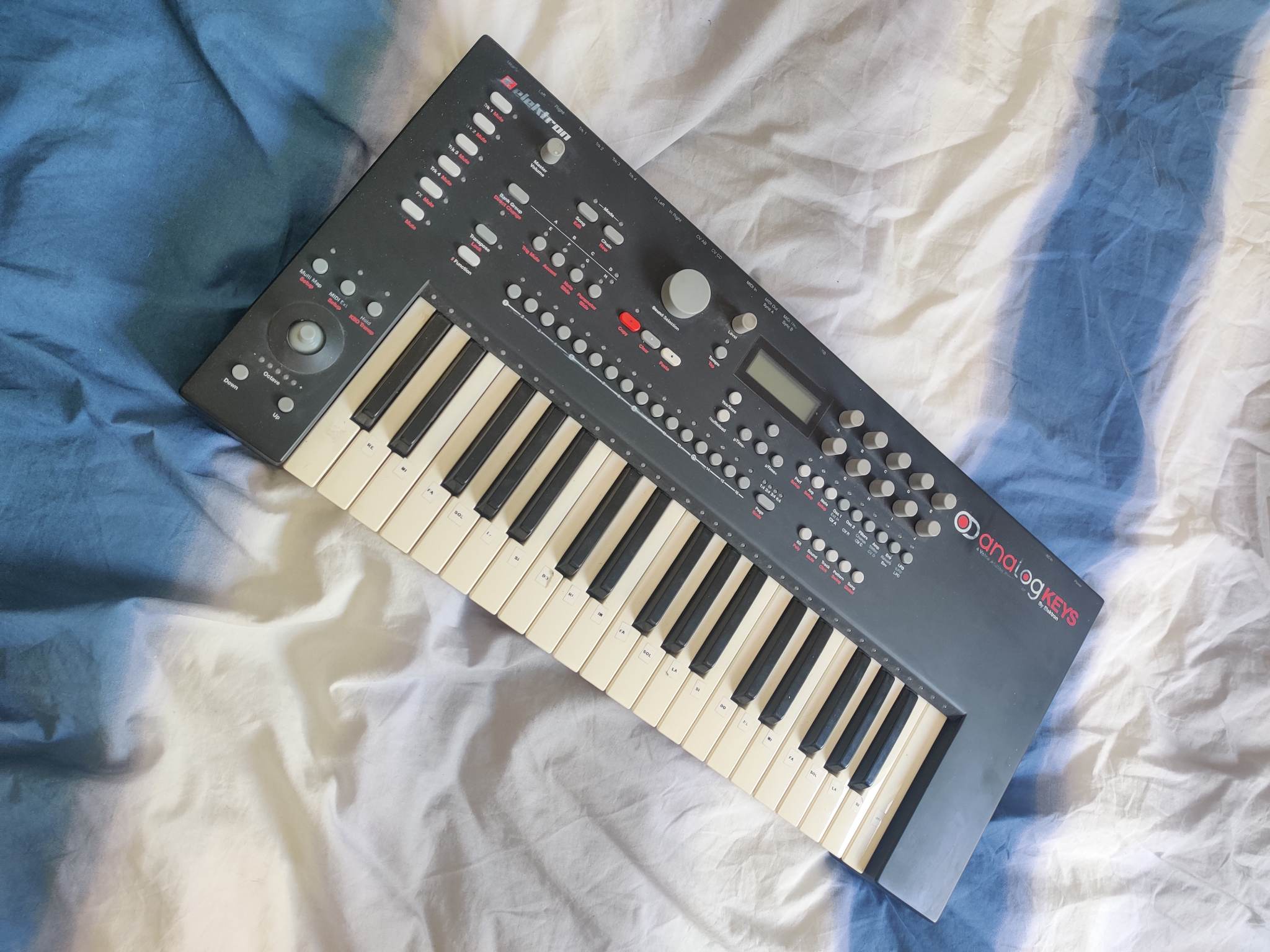 Analog Keys - Elektron Analog Keys - Audiofanzine