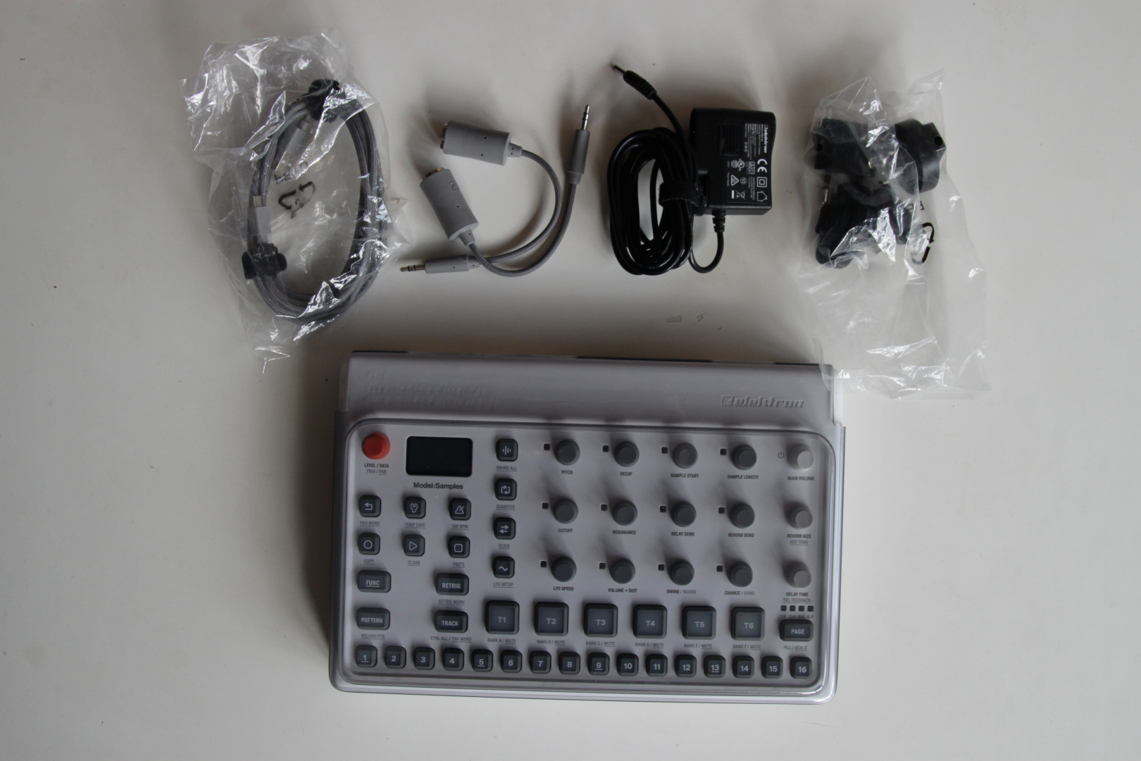 Model:Samples - Elektron Model:Samples - Audiofanzine