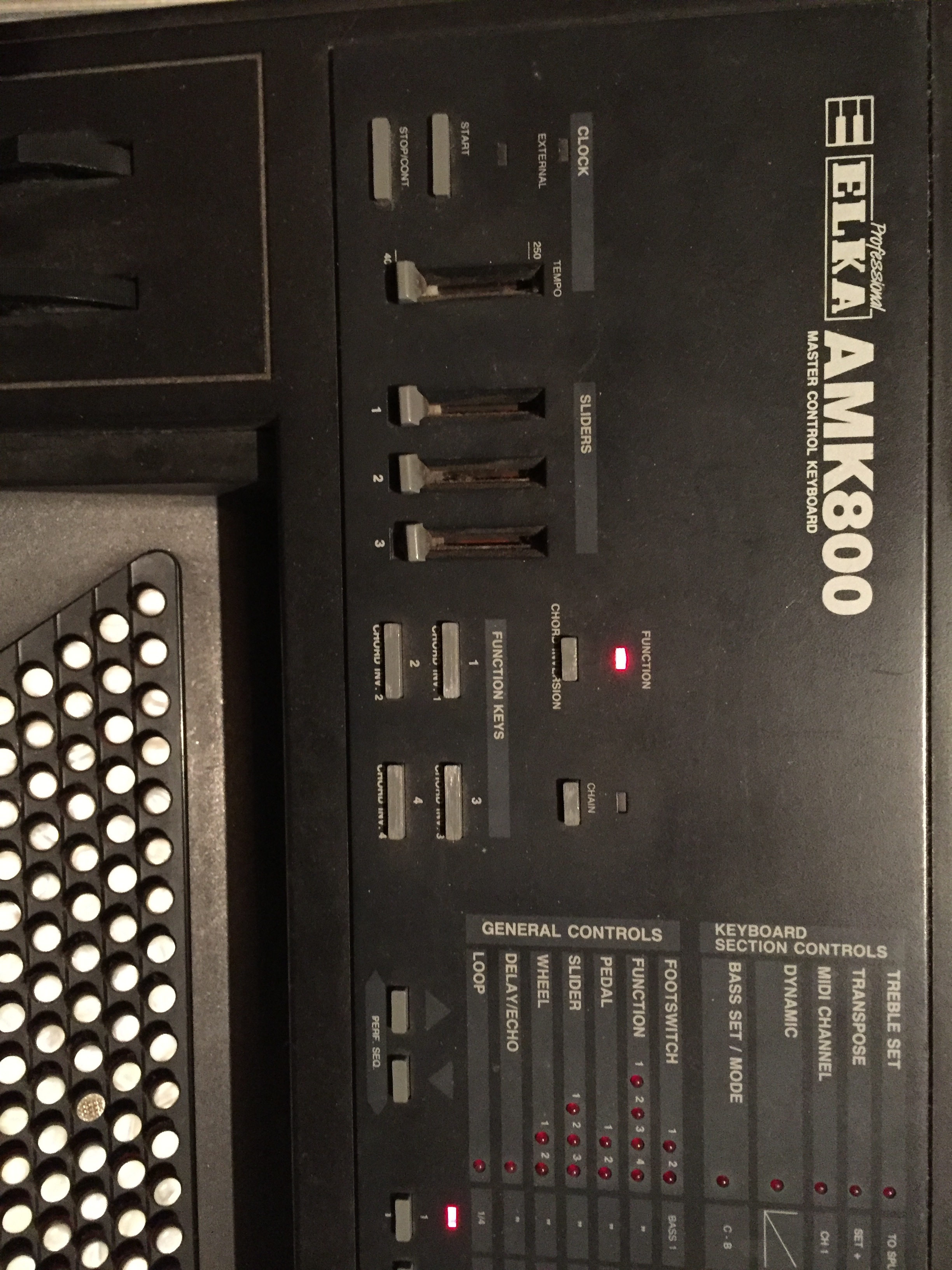 AMK 800 - ELKA AMK 800 - Audiofanzine