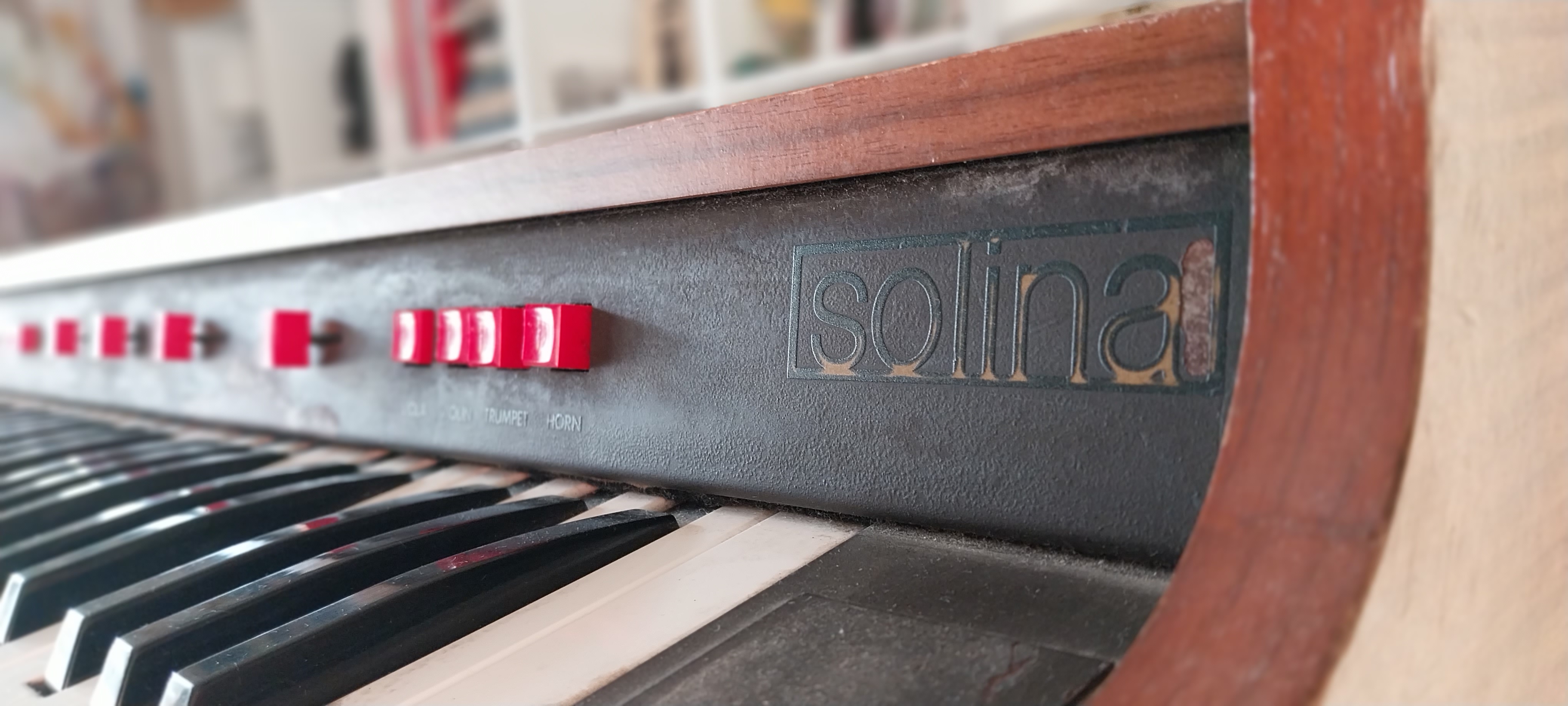 Vends Solina String ensemble ... Quelques défauts ... le son (Provence ...