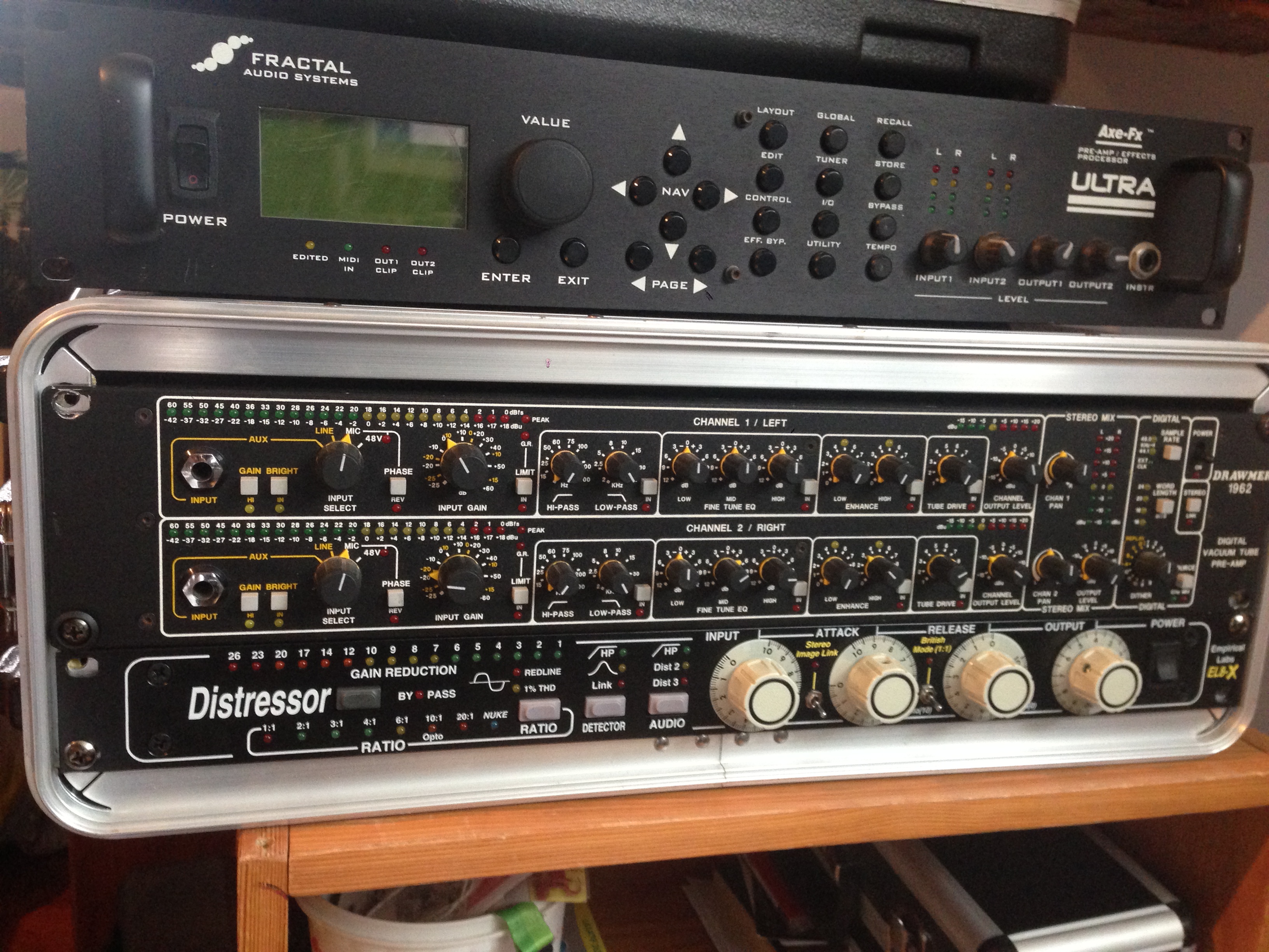 DISTRESSOR EL8X - Empirical Labs Distressor EL8X - Audiofanzine