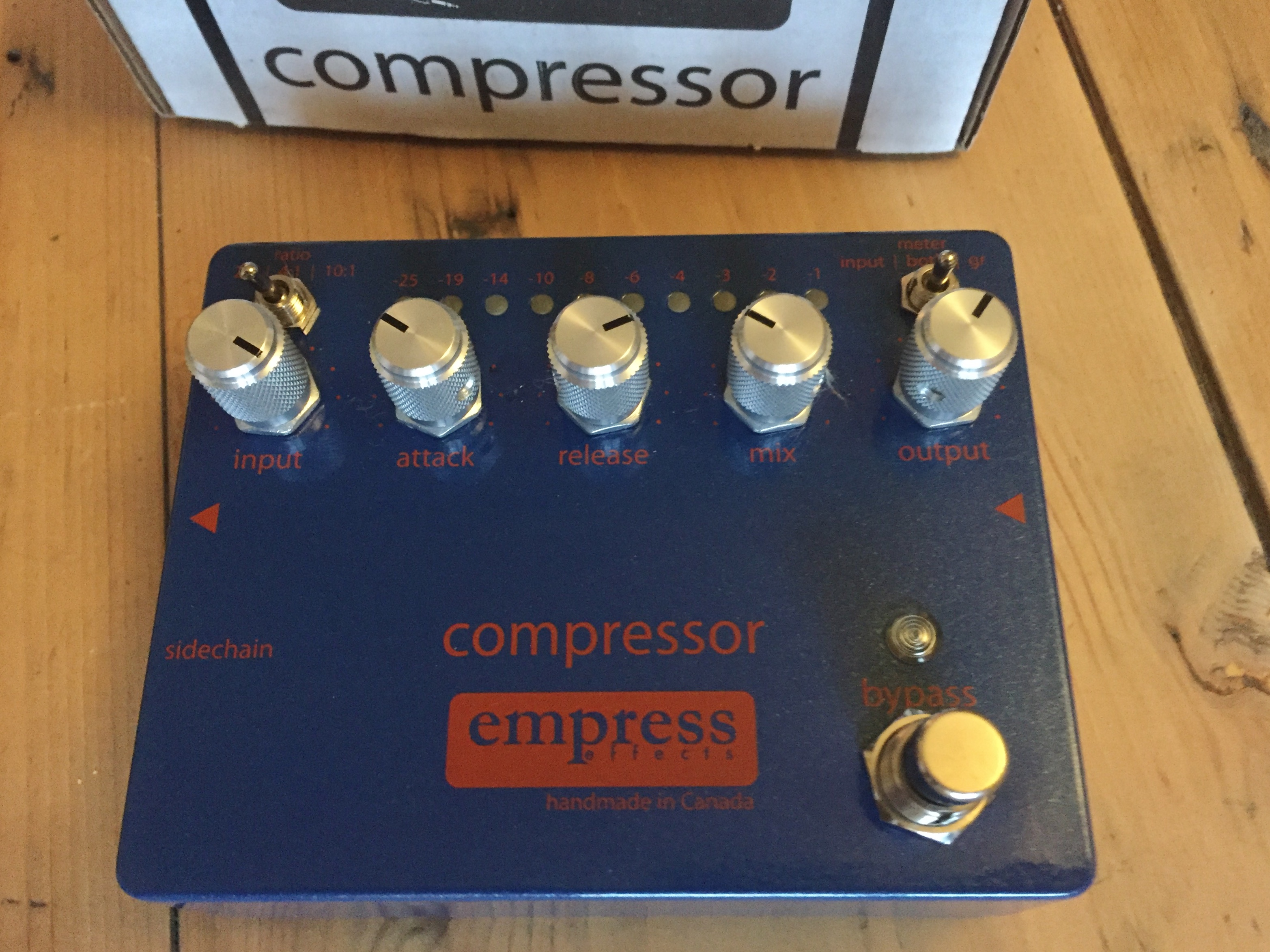 COMPRESSOR - Empress Effects Compressor - Audiofanzine