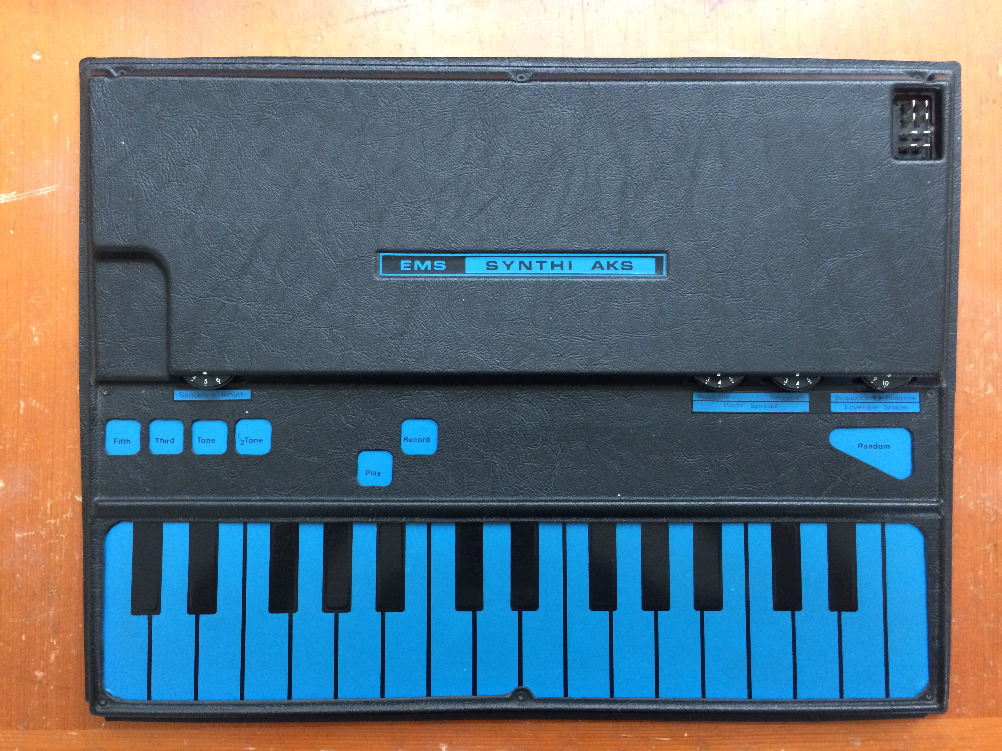 Synthi AKS - EMS Synthi AKS - Audiofanzine