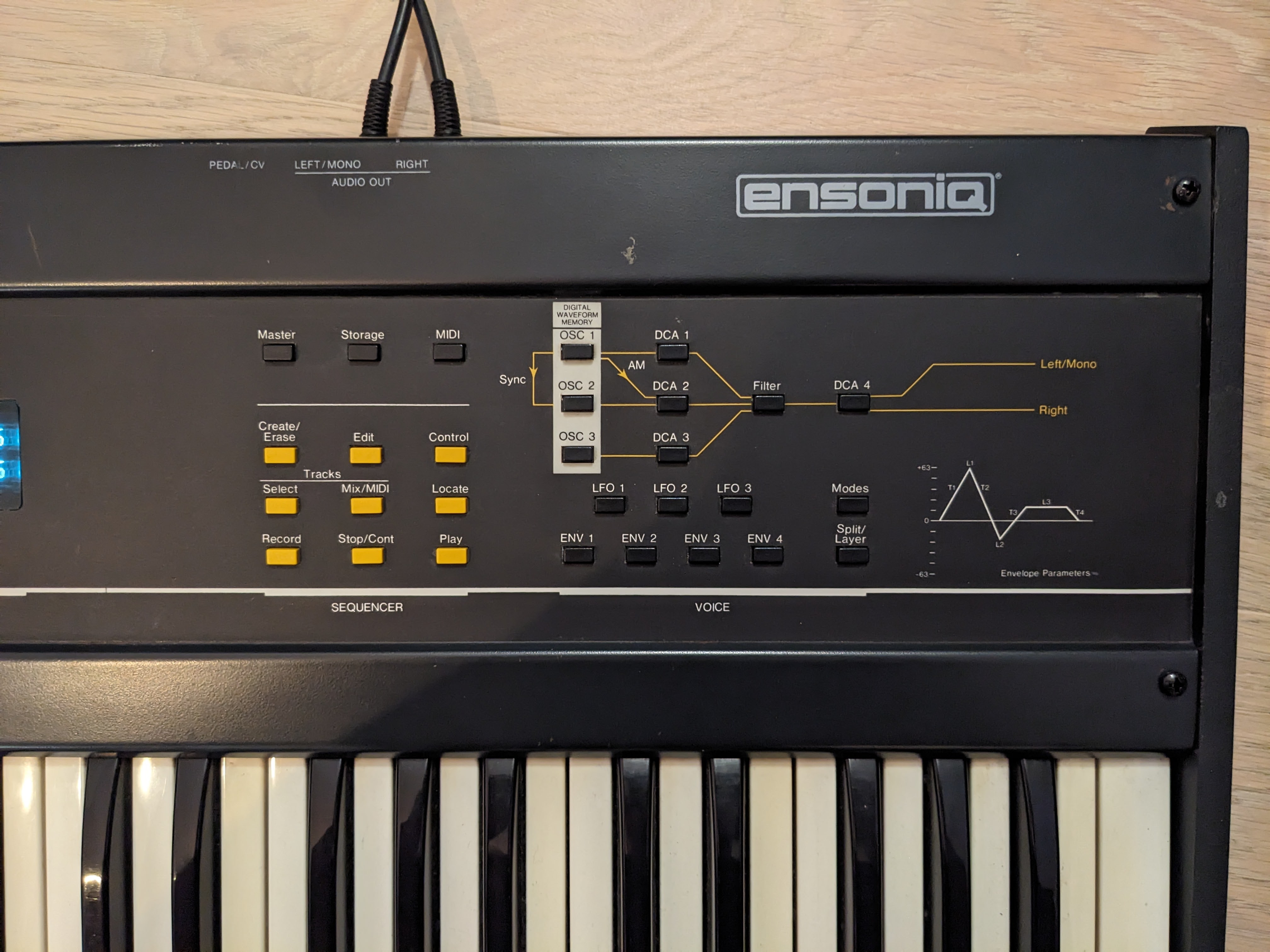 ESQ1 - Ensoniq ESQ1 - Audiofanzine