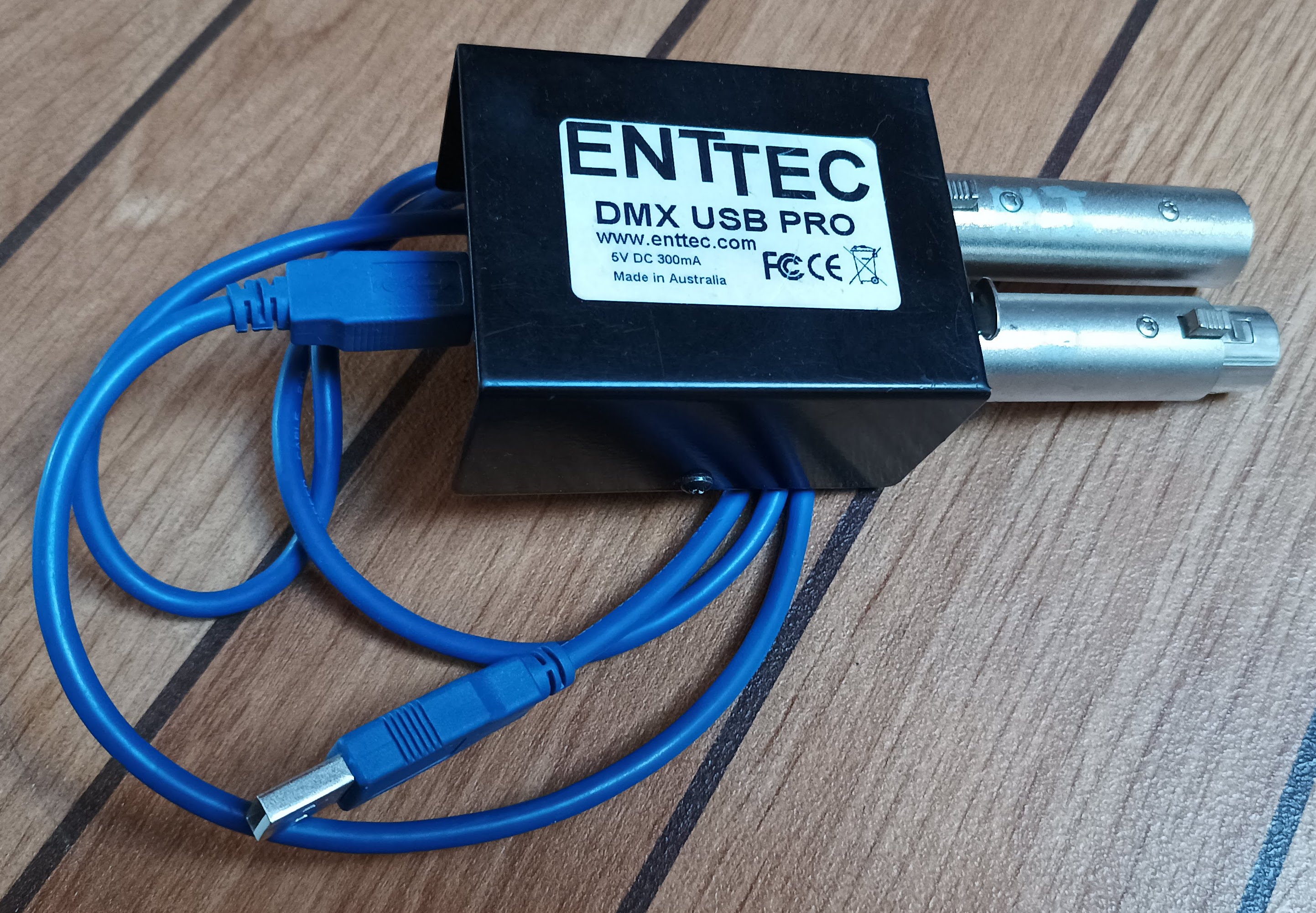 DMX USB Pro Interface - Enttec DMX USB Pro Interface - Audiofanzine