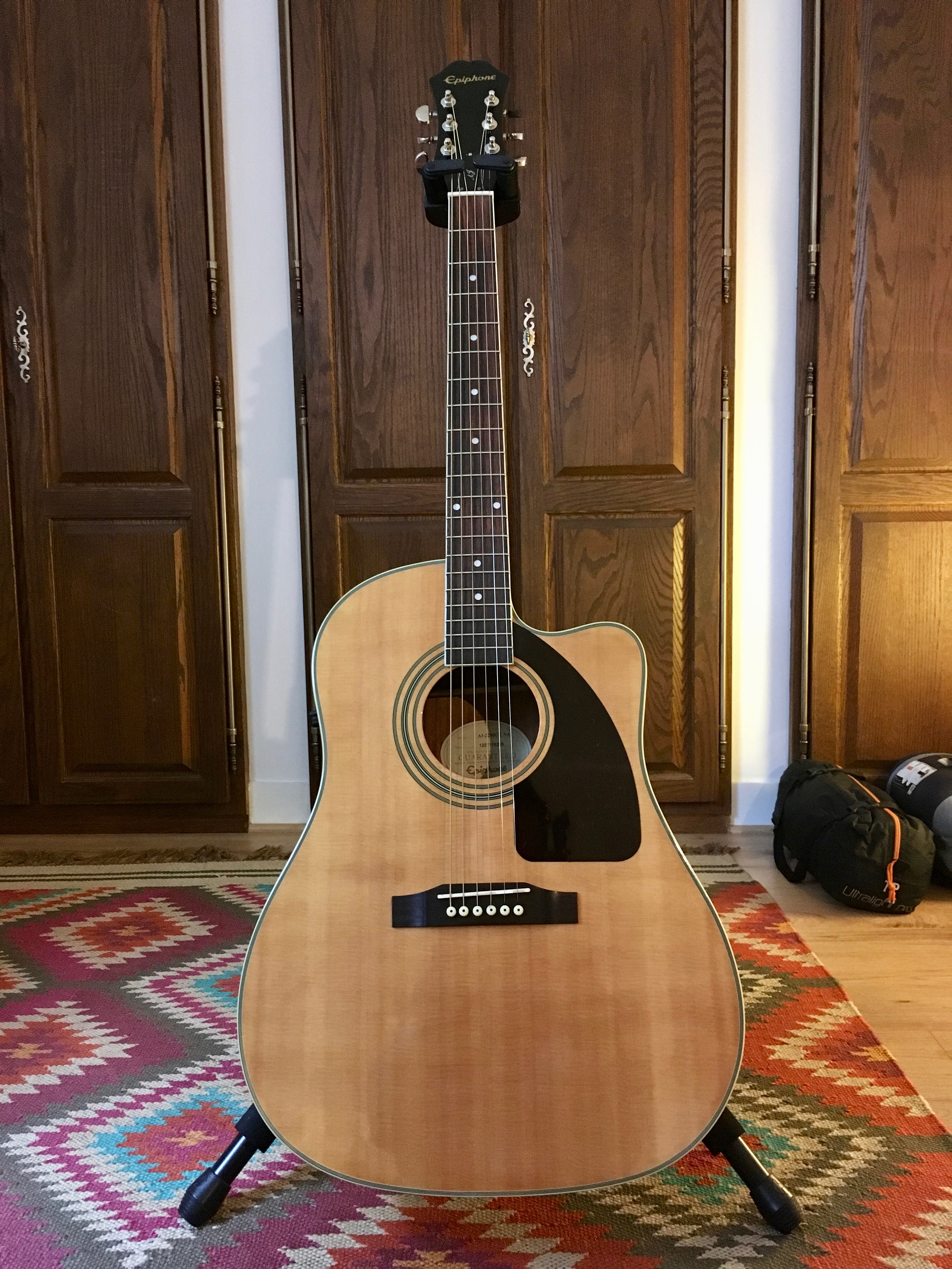 AJ-220SCE - Epiphone AJ-220SCE - Audiofanzine