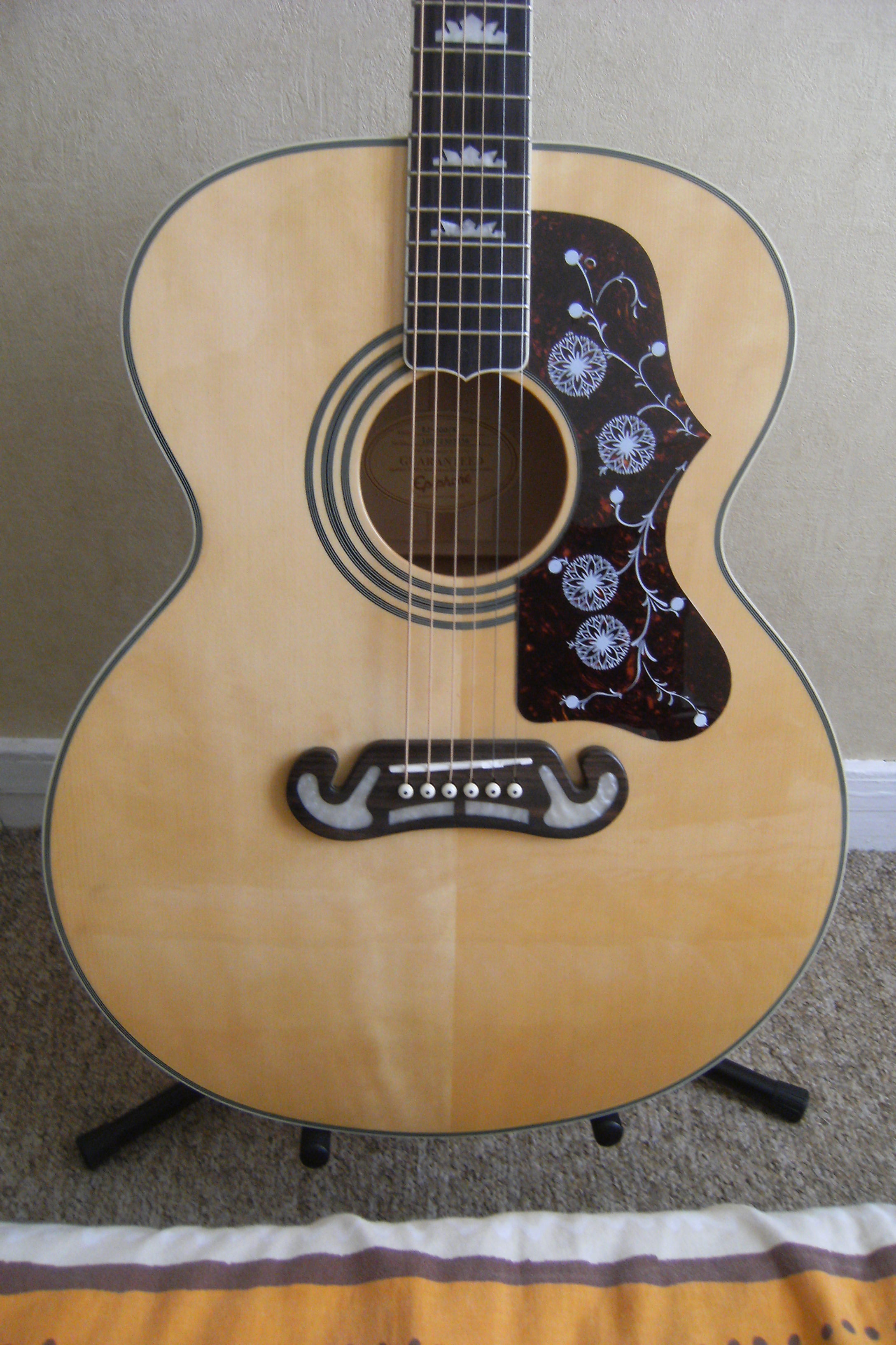 Epiphone Ej 200