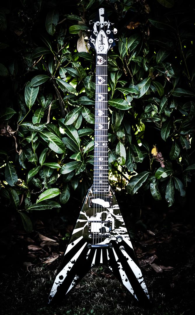 Robb Flynn Love/Death Baritone-V Epiphone - Audiofanzine
