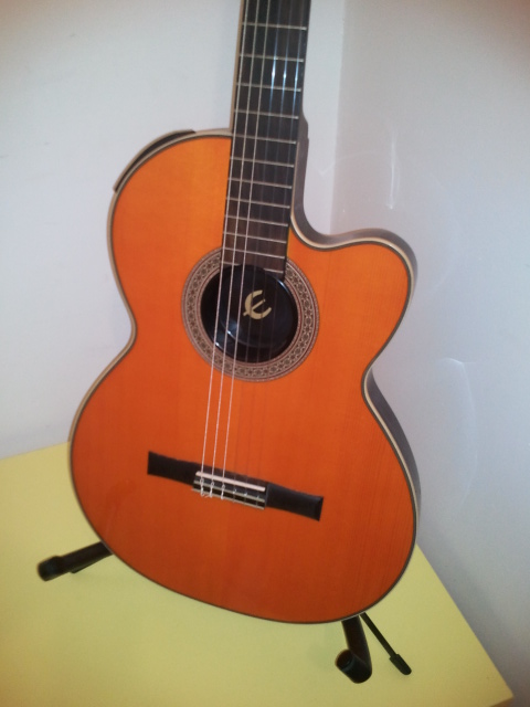 Photo Epiphone SST Classic : Epiphone SST by Shadow (#693215 ...