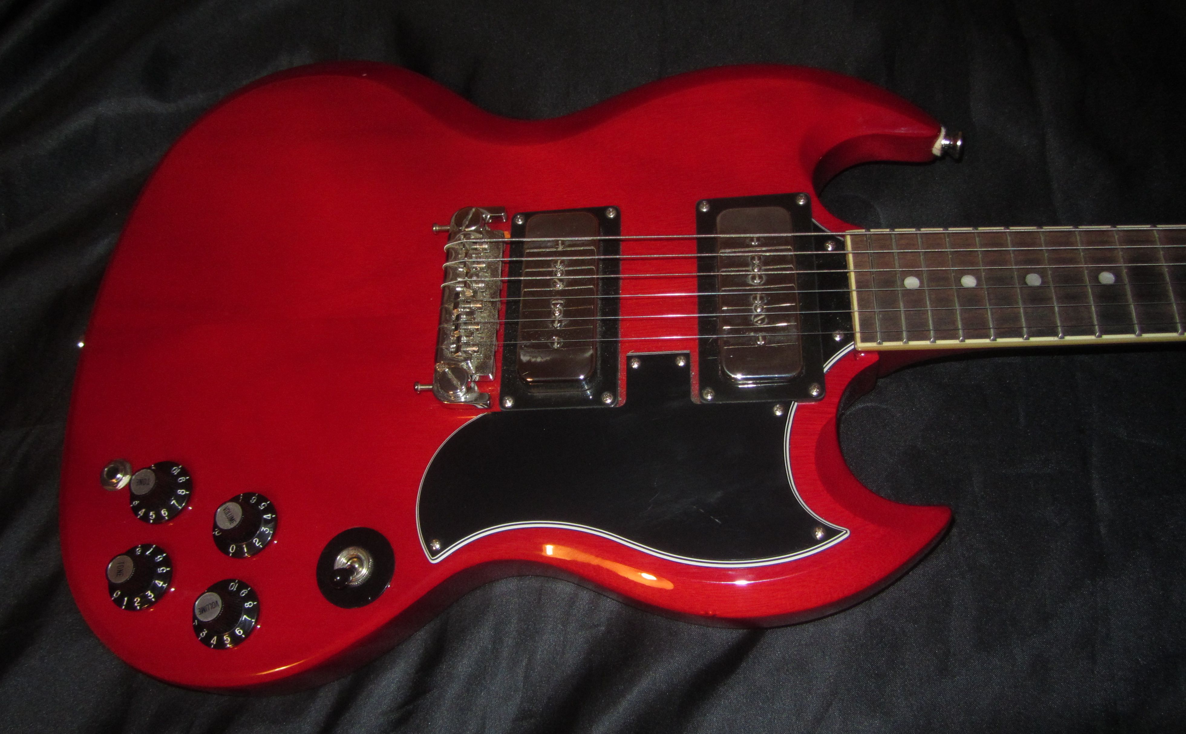 Tony Iommi SG Special - Epiphone Tony Iommi SG Special - Audiofanzine