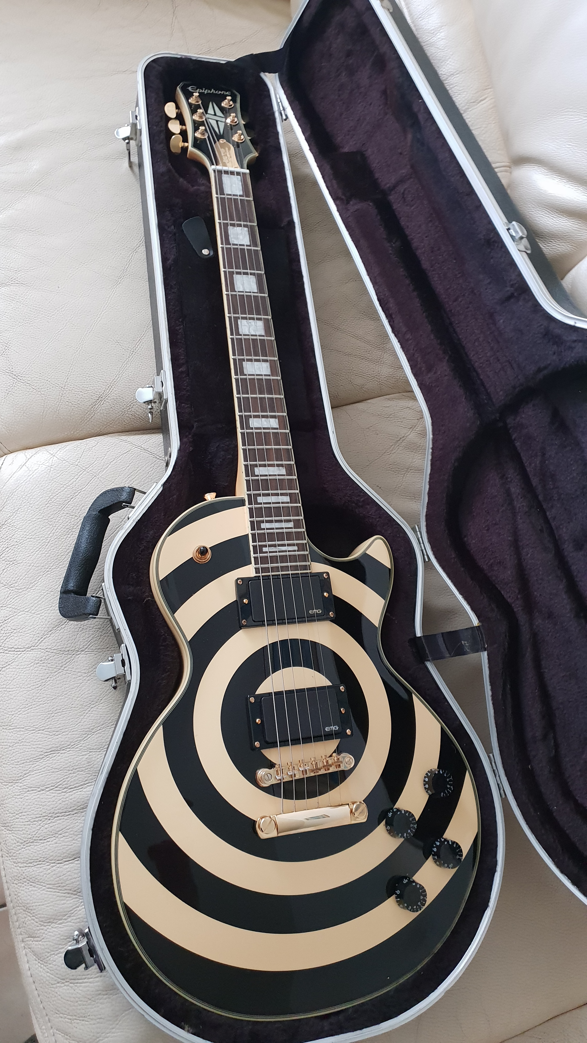 Zakk Wylde Les Paul Custom Plus Bullseye Epiphone - Audiofanzine