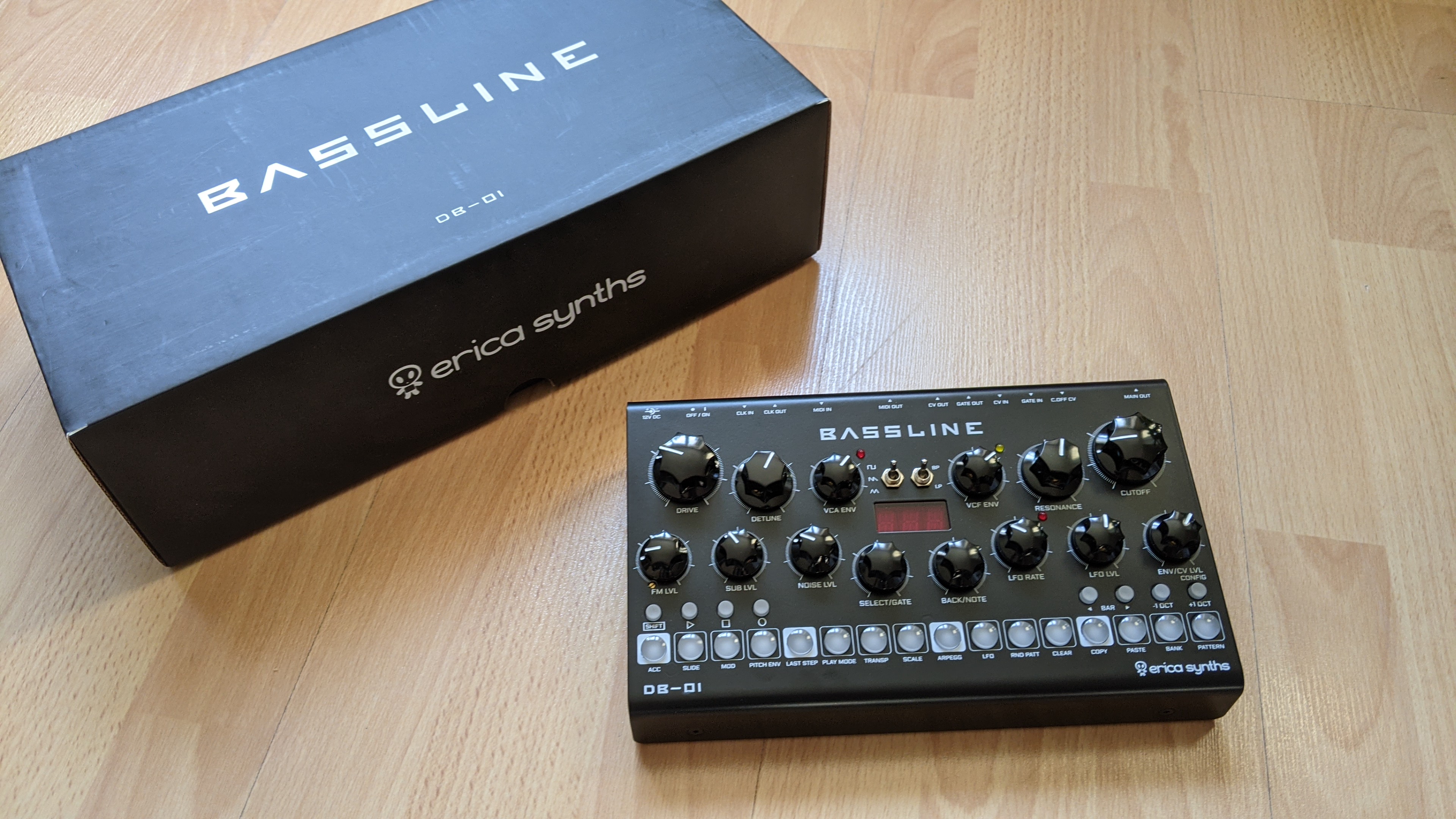 Bassline DB-01 - Erica Synths Bassline DB-01 - Audiofanzine