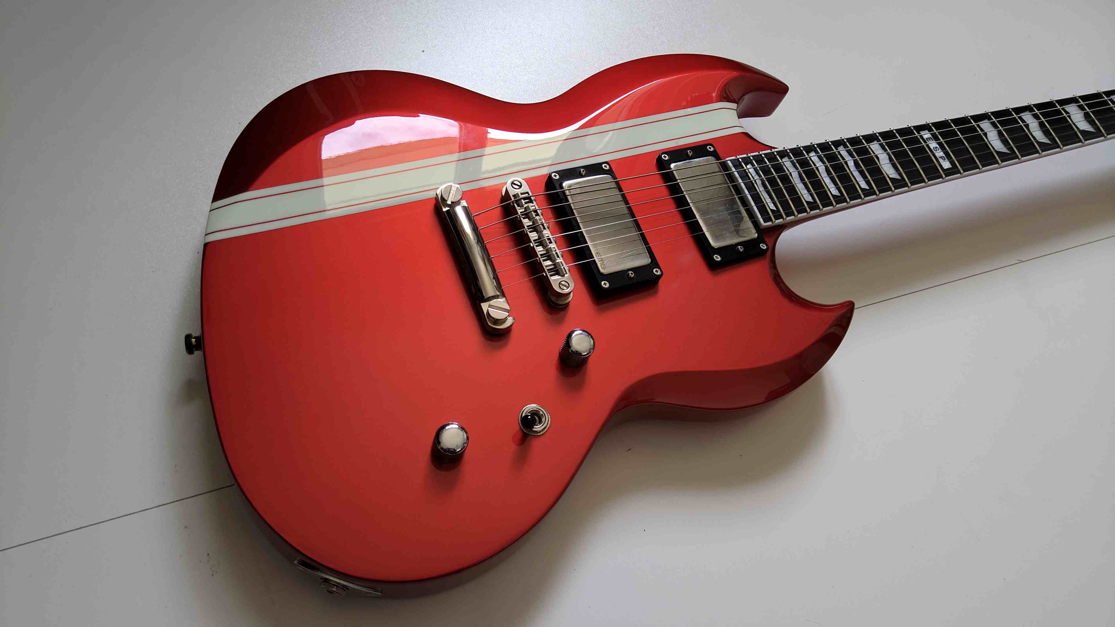 Photo ESP Viper - Racing Red : 4 (#2040242) - Audiofanzine