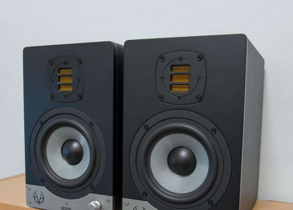 SC205 - Eve Audio SC205 - Audiofanzine