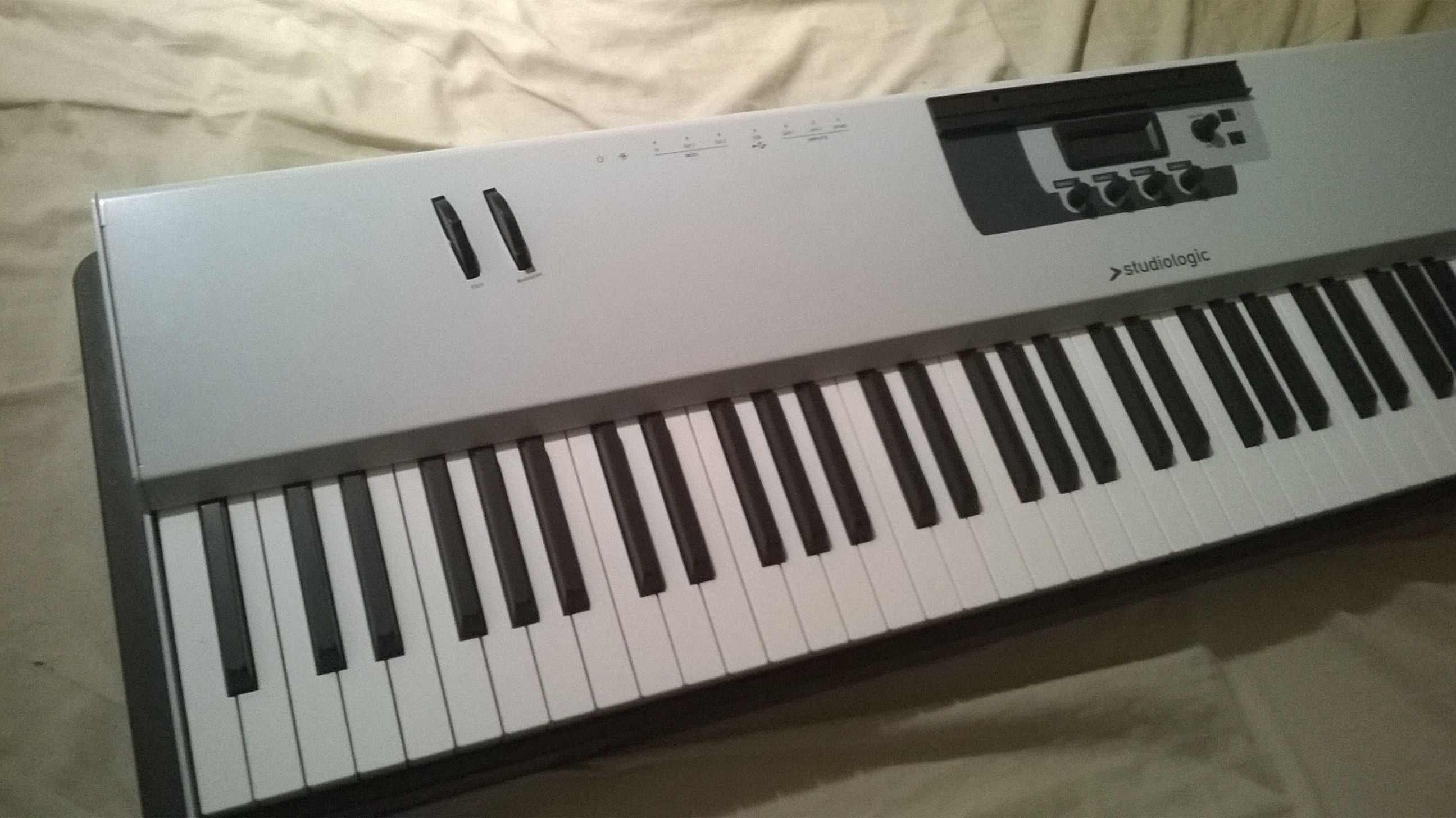 Fatar / Studiologic Acuna 88 image (#955114) - Audiofanzine