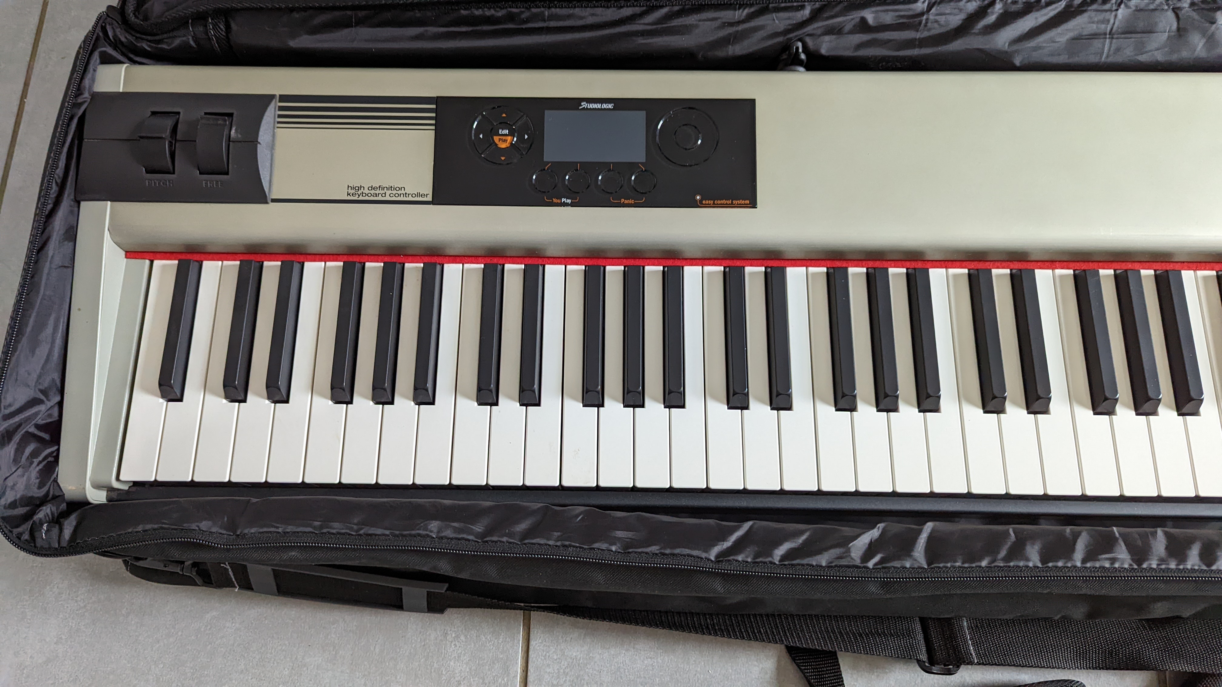 Numa Nano - Fatar / Studiologic Numa Nano - Audiofanzine